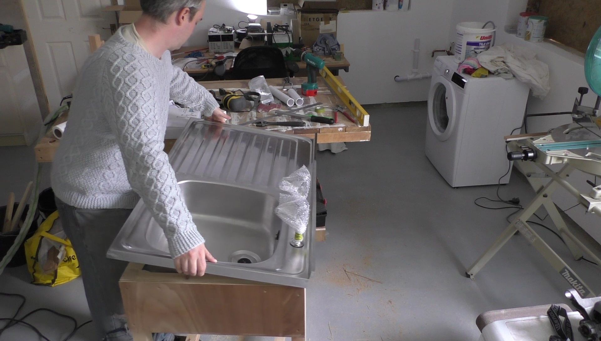 Custom Kitchen Sink Cabinet : 9 Steps (with Pictures) - Instructables