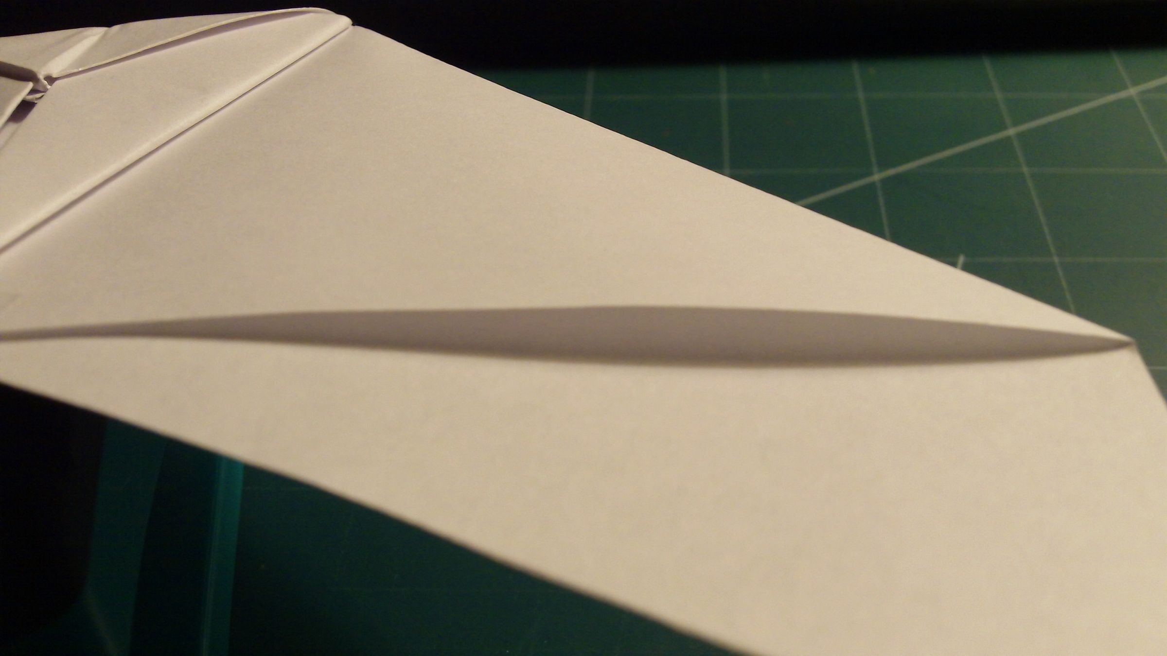 How to Make the Scimitar Paper Airplane : 7 Steps - Instructables