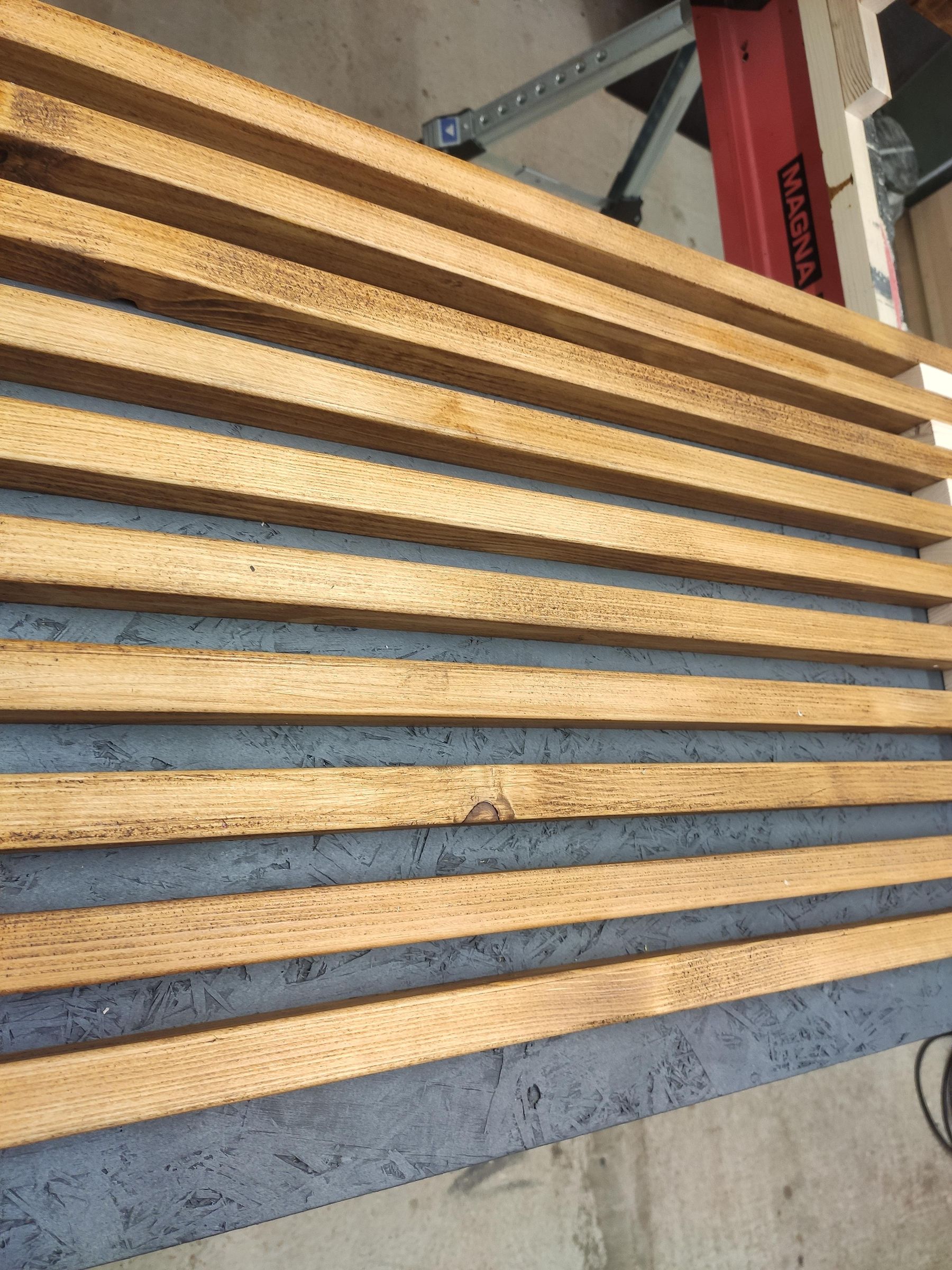 Home Office Slat Wall With Motorised Tripple Monitor Lift and Desk With ...