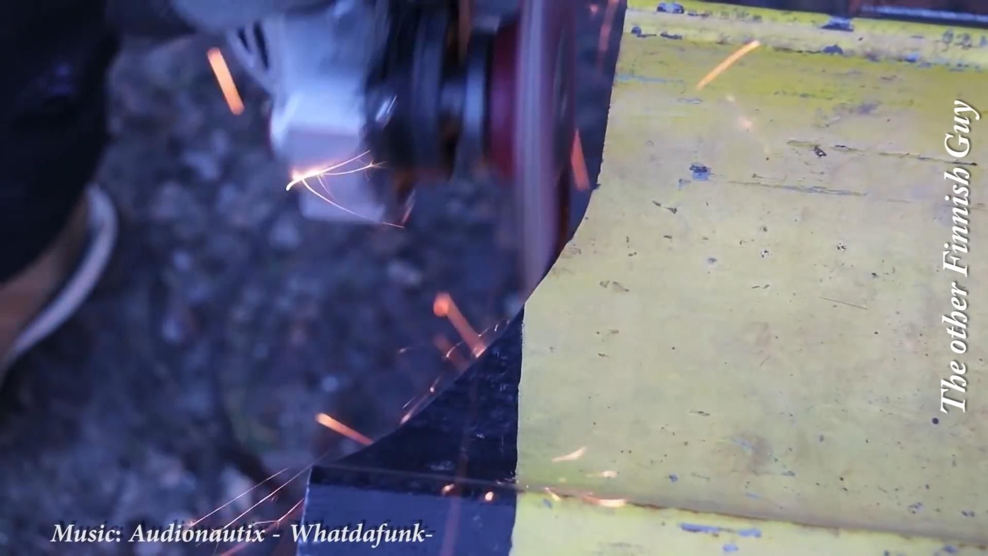 Making Aso / Railroad Track Anvil Using Angle Grinders. : 10 Steps ...