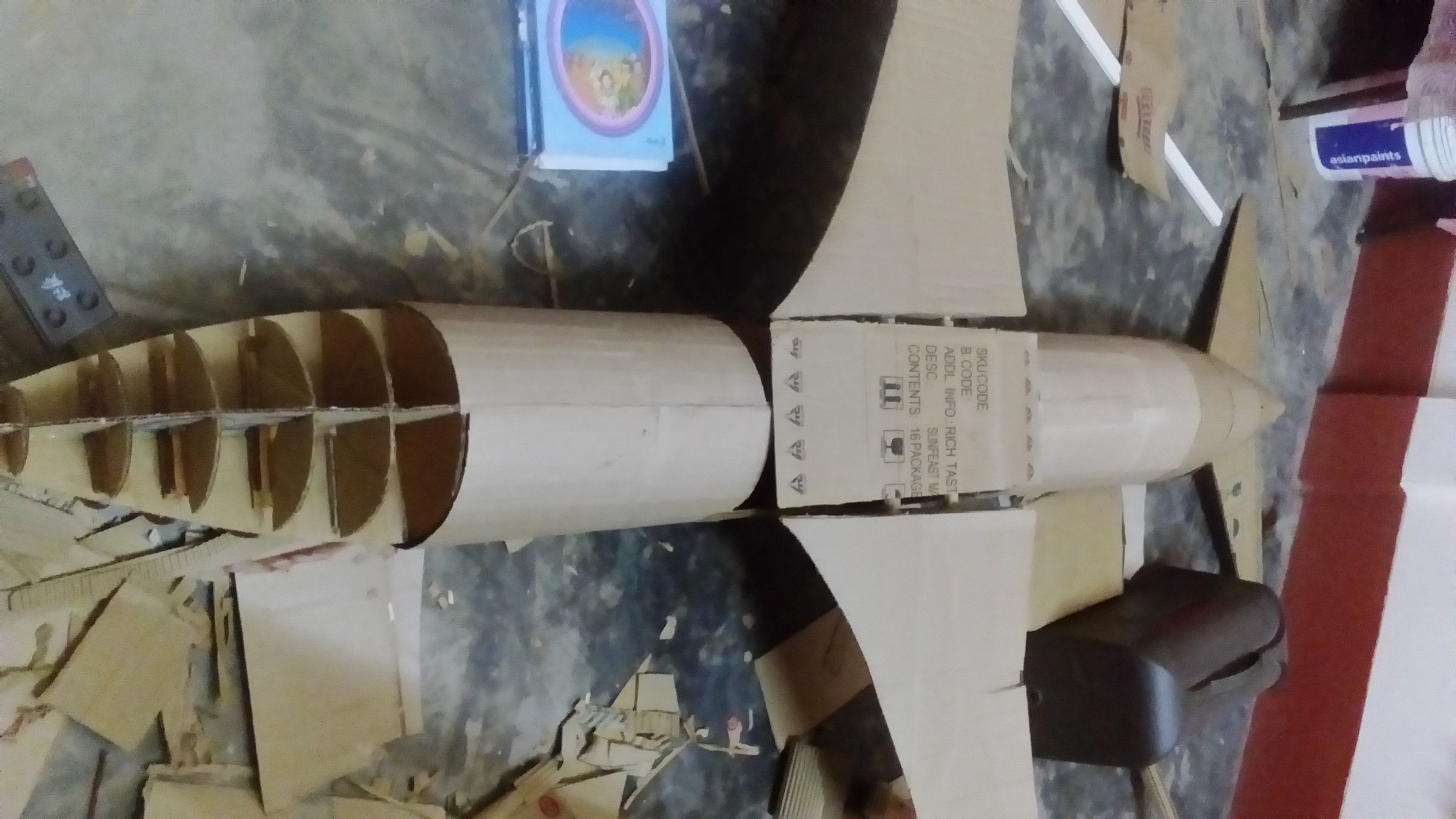 Boeing 737-800 Build Out of CARDBOARD : 9 Steps (with Pictures ...