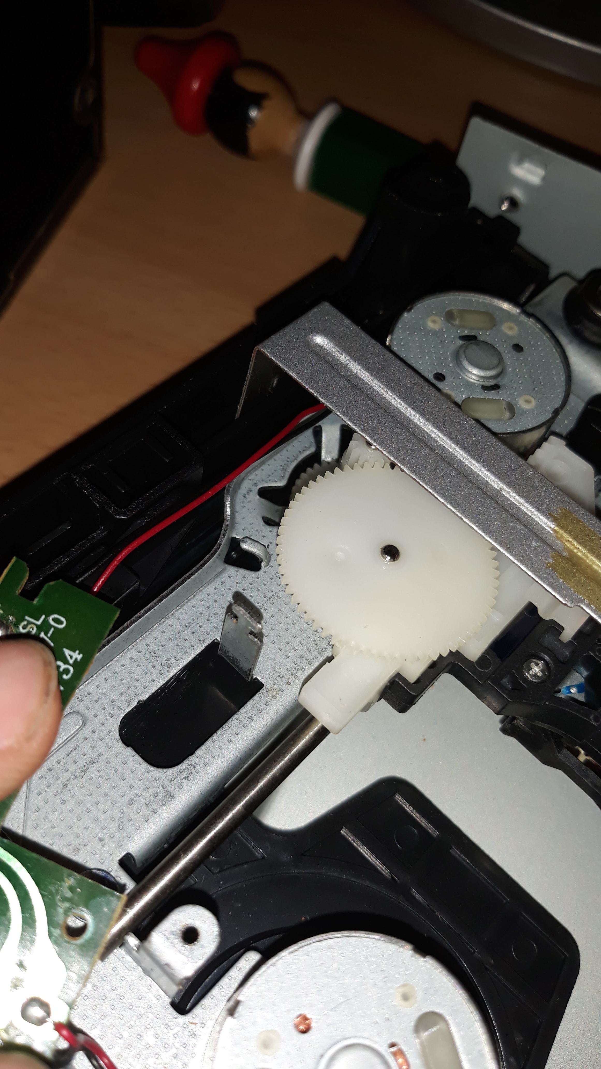 DVD Player: Explaining Parts and What Is Worth Salvaging : 9 Steps ...