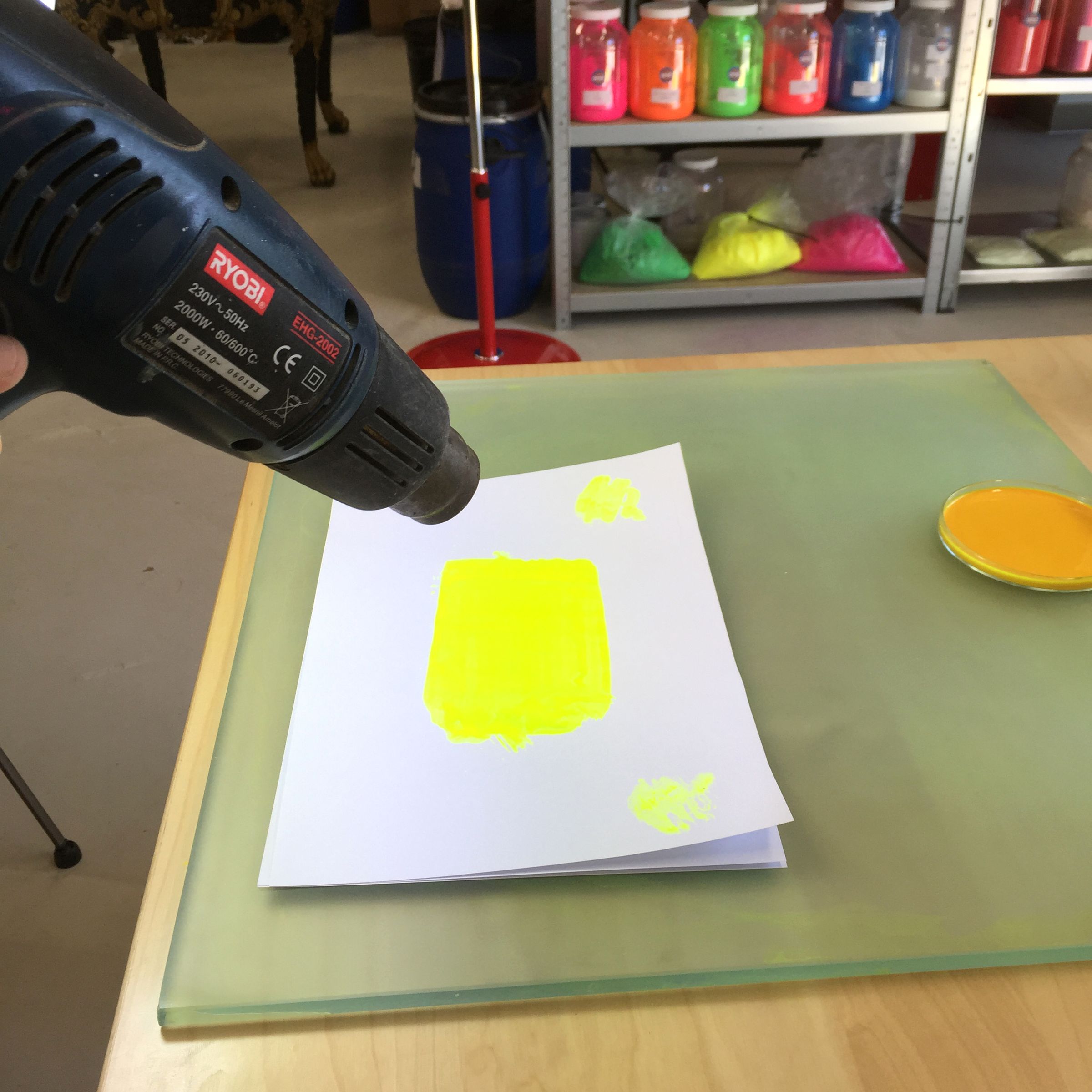 How to Make Colour Changing Paint : 7 Steps (with Pictures) - Instructables