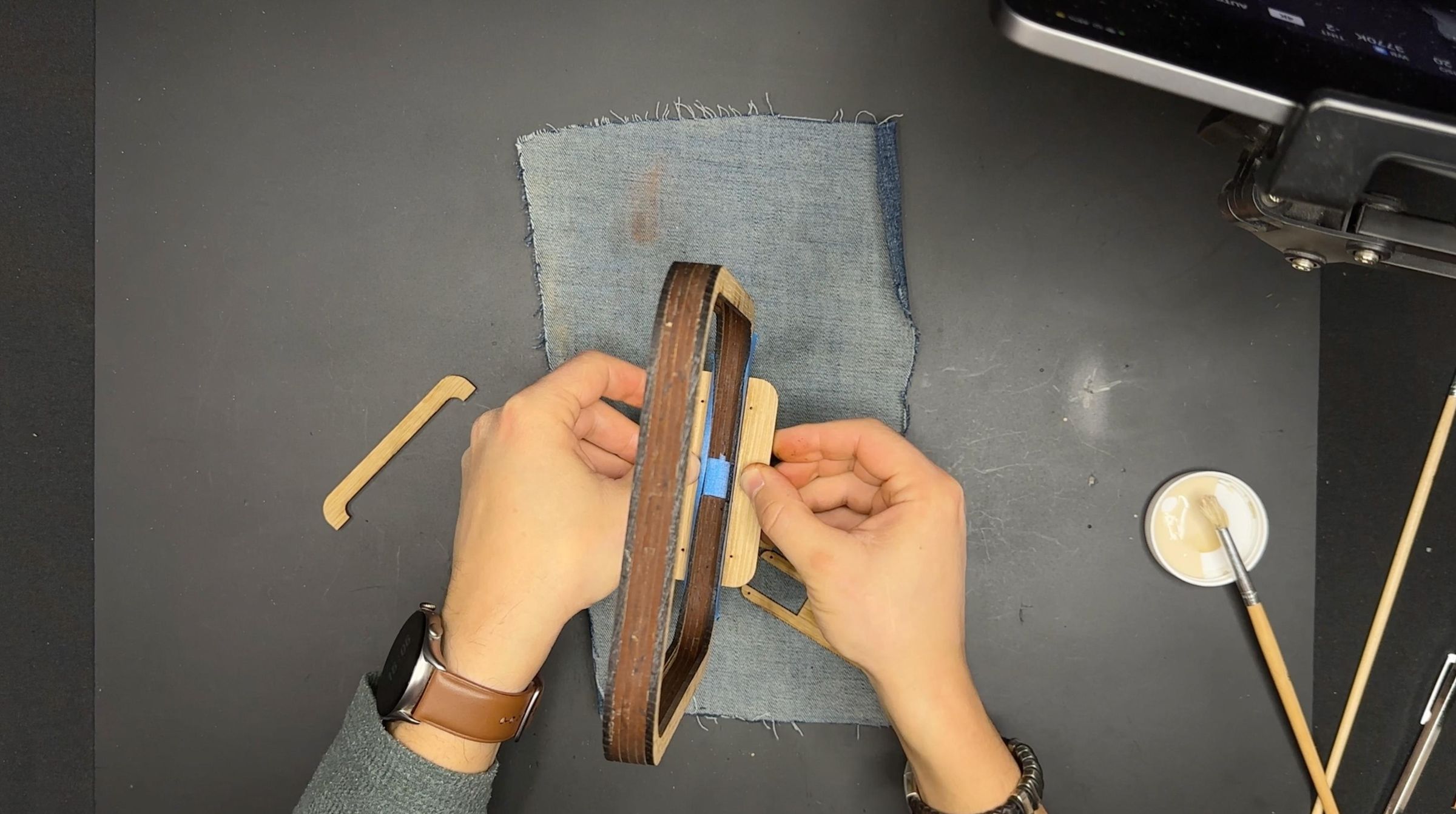 Wooden Desk Lamp With Levitating Dimmer / Color Changing LED : 28 Steps ...