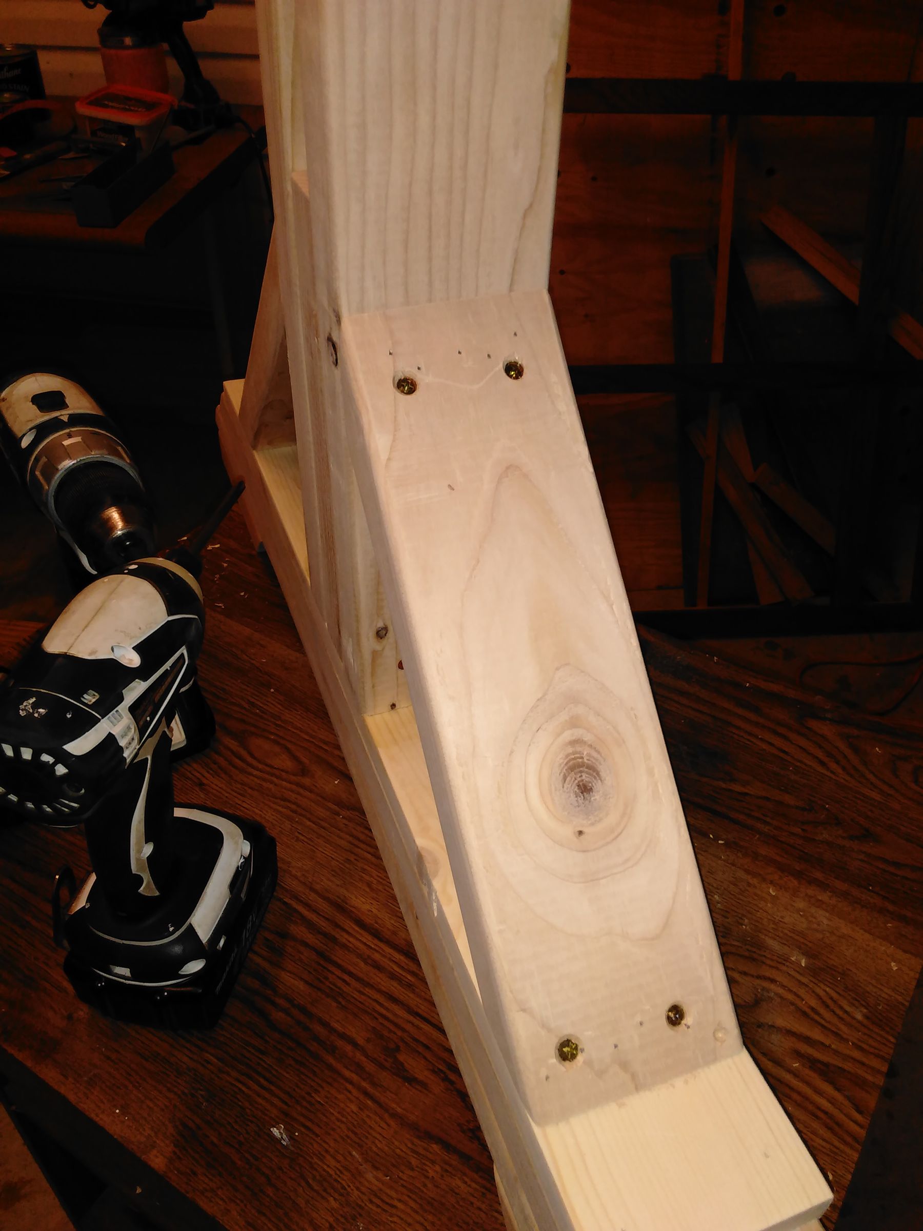 Rustic Farmhouse Table DIY : 10 Steps (with Pictures) - Instructables