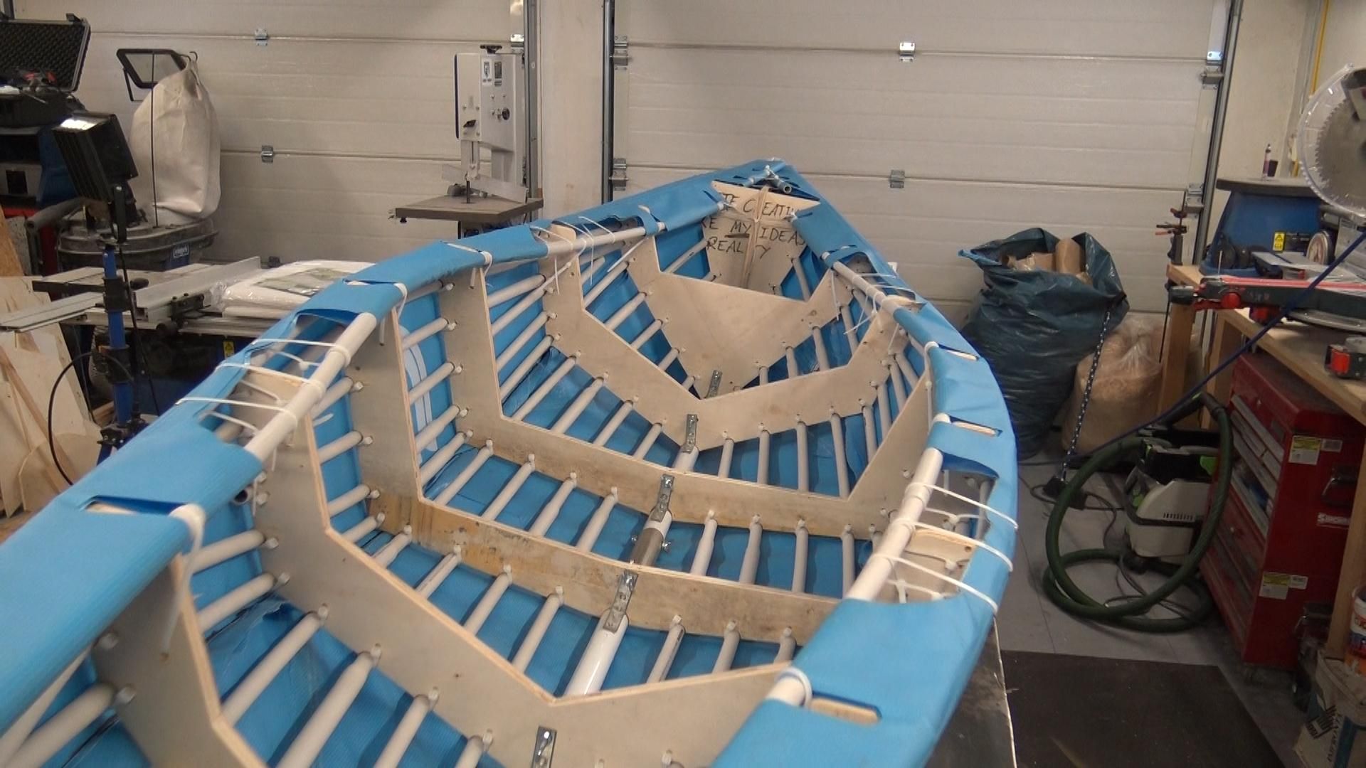 Swimming Pool Canoe : 7 Steps (with Pictures) - Instructables