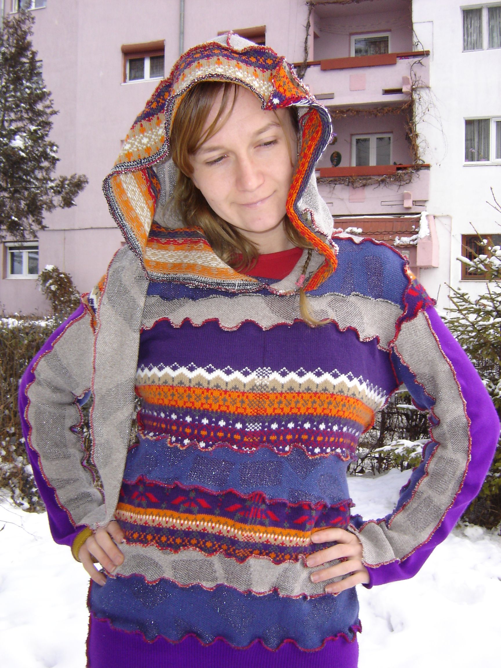 Serger Made Elf Hoodie : 7 Steps (with Pictures) - Instructables