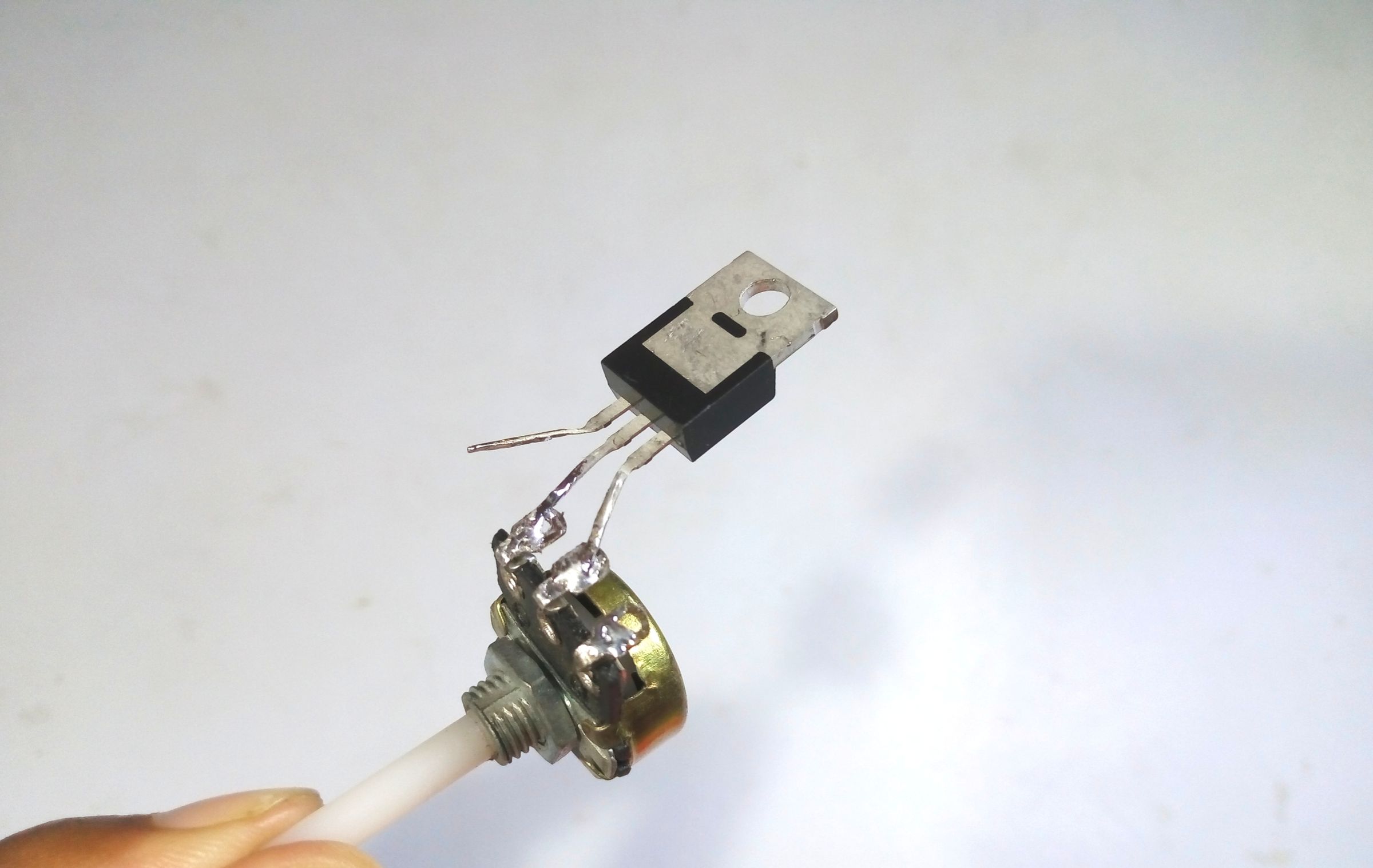 Variable Voltage Power Supply Circuit Using IRFZ44N Mosfet : 5 Steps ...