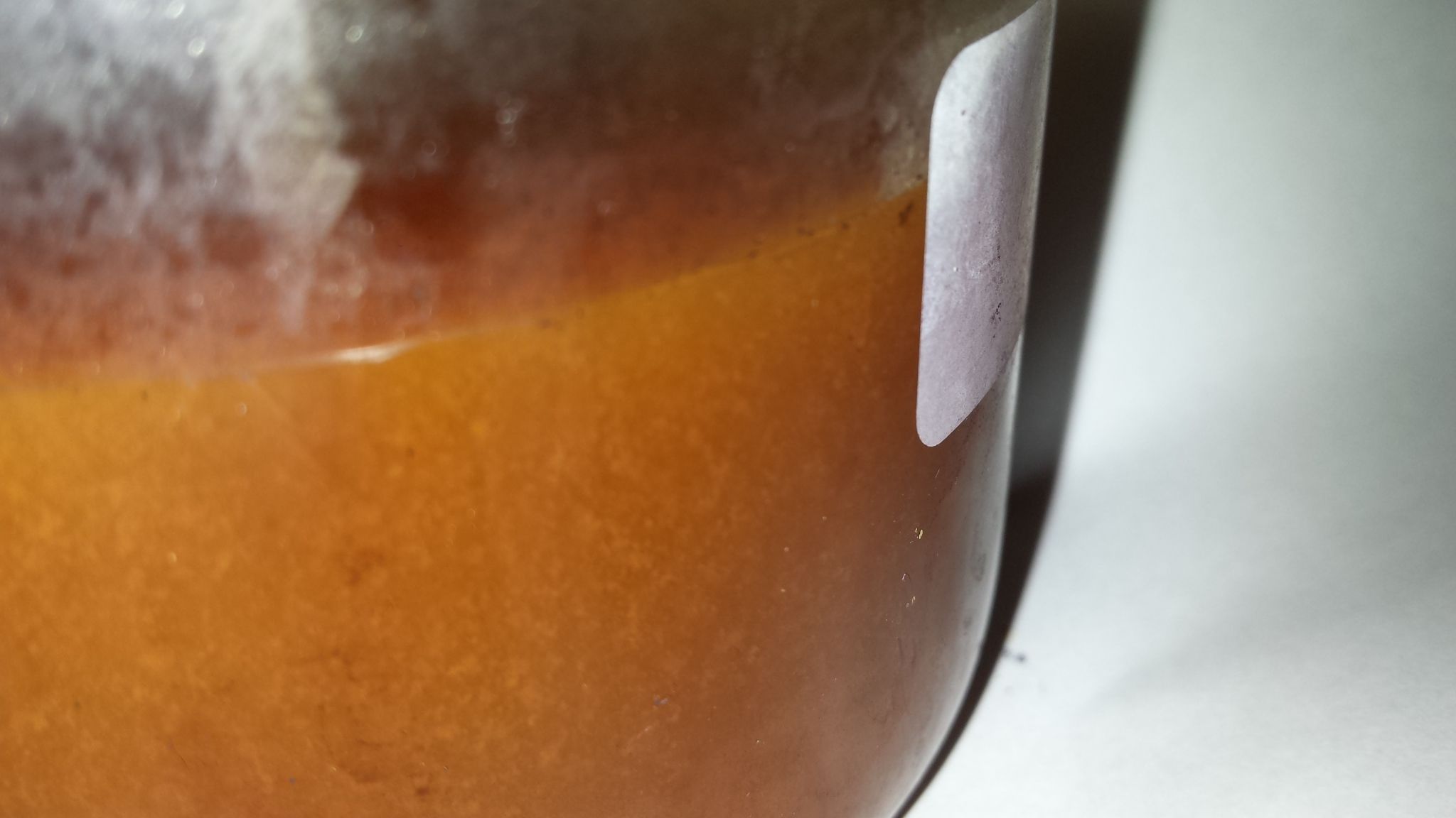Organic Dyes and Inorganic Complexes With Hexamine and Some Salts : 3 ...