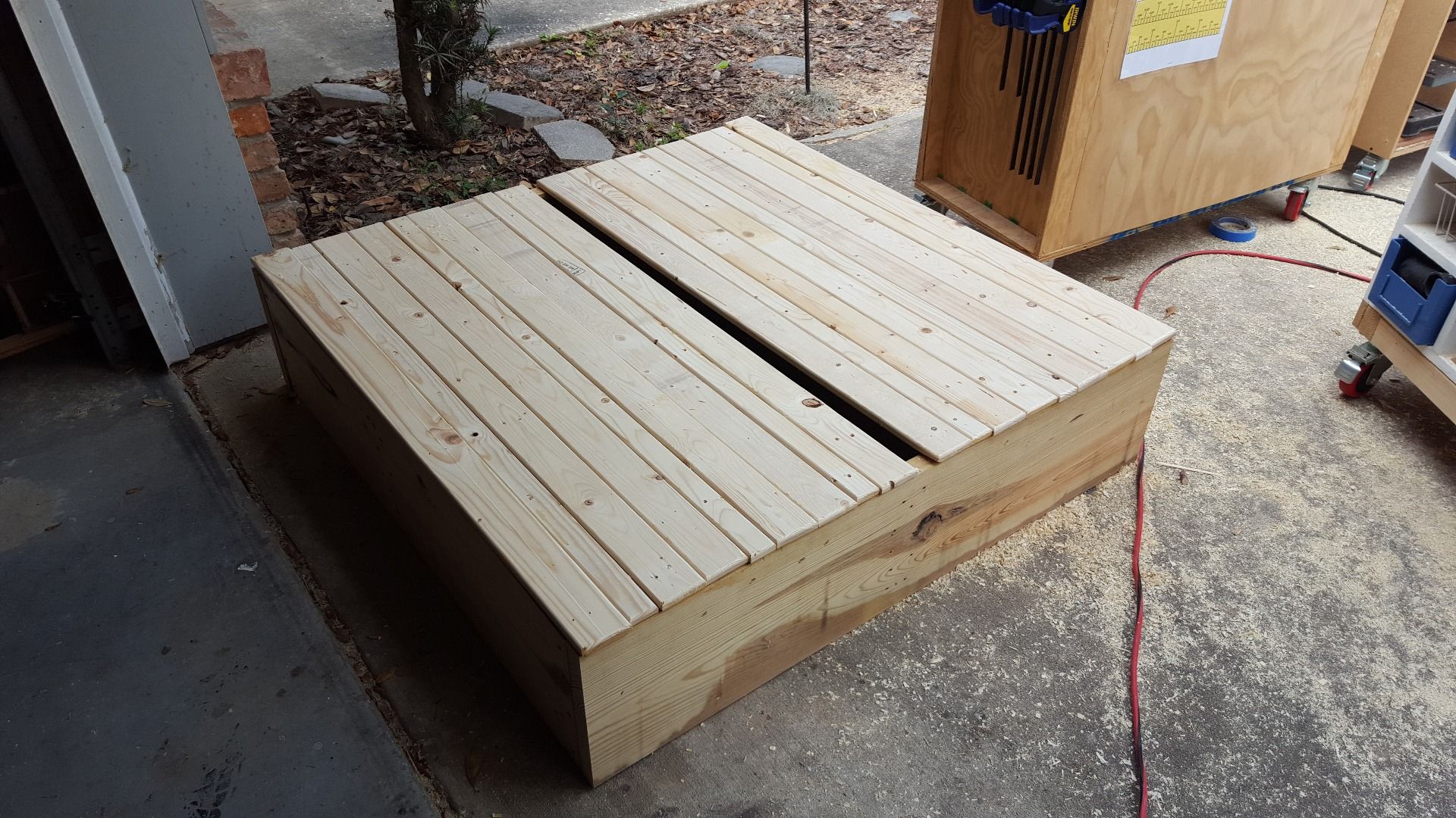 Sand Box W/ Lid That Opens Into Bench and a Canopy : 6 Steps (with ...