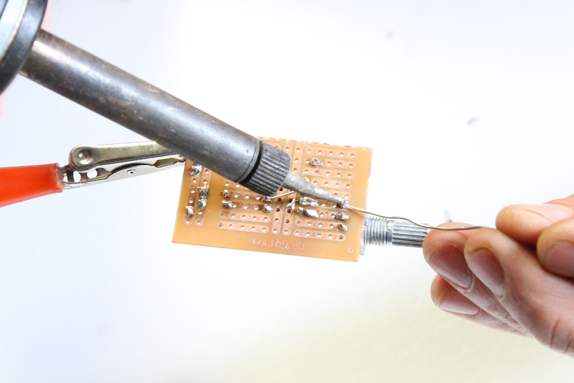 How to Build Your 1st Circuit : 20 Steps (with Pictures) - Instructables