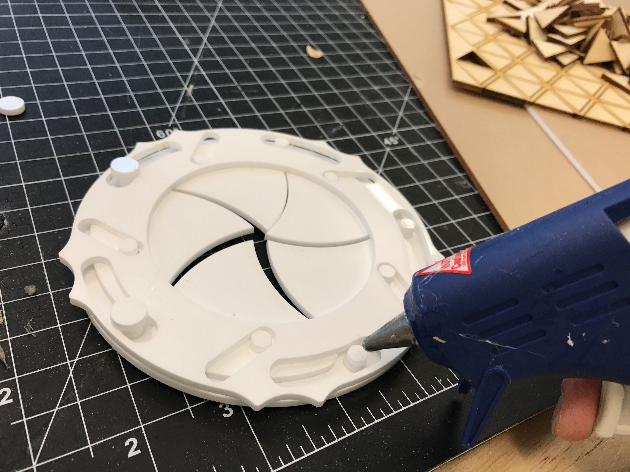 Mechanical Iris Box : 6 Steps (with Pictures) - Instructables