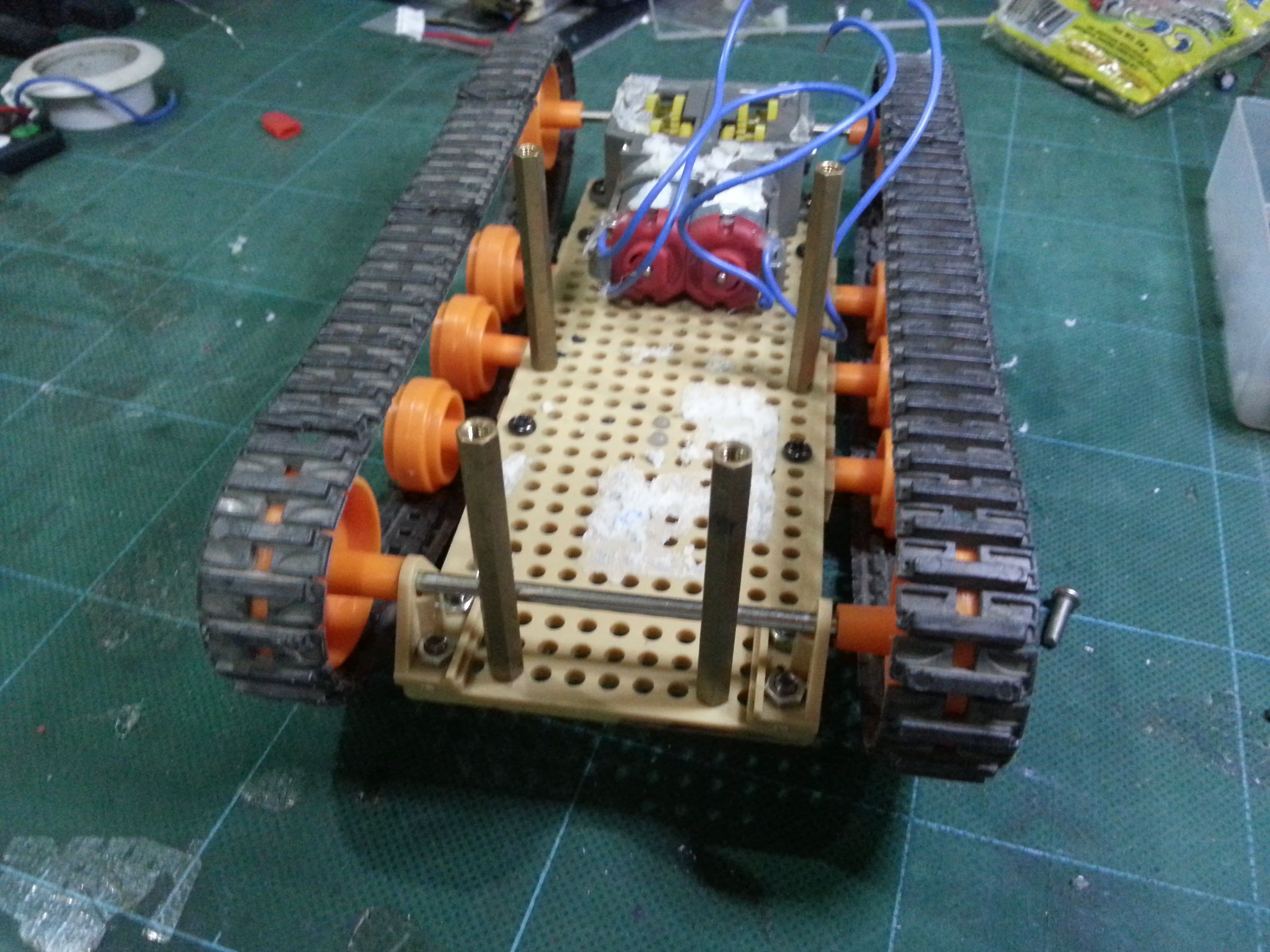 DIY FPV RC Tank V2 [2km RANGE Upgrade!] : 16 Steps (with Pictures ...
