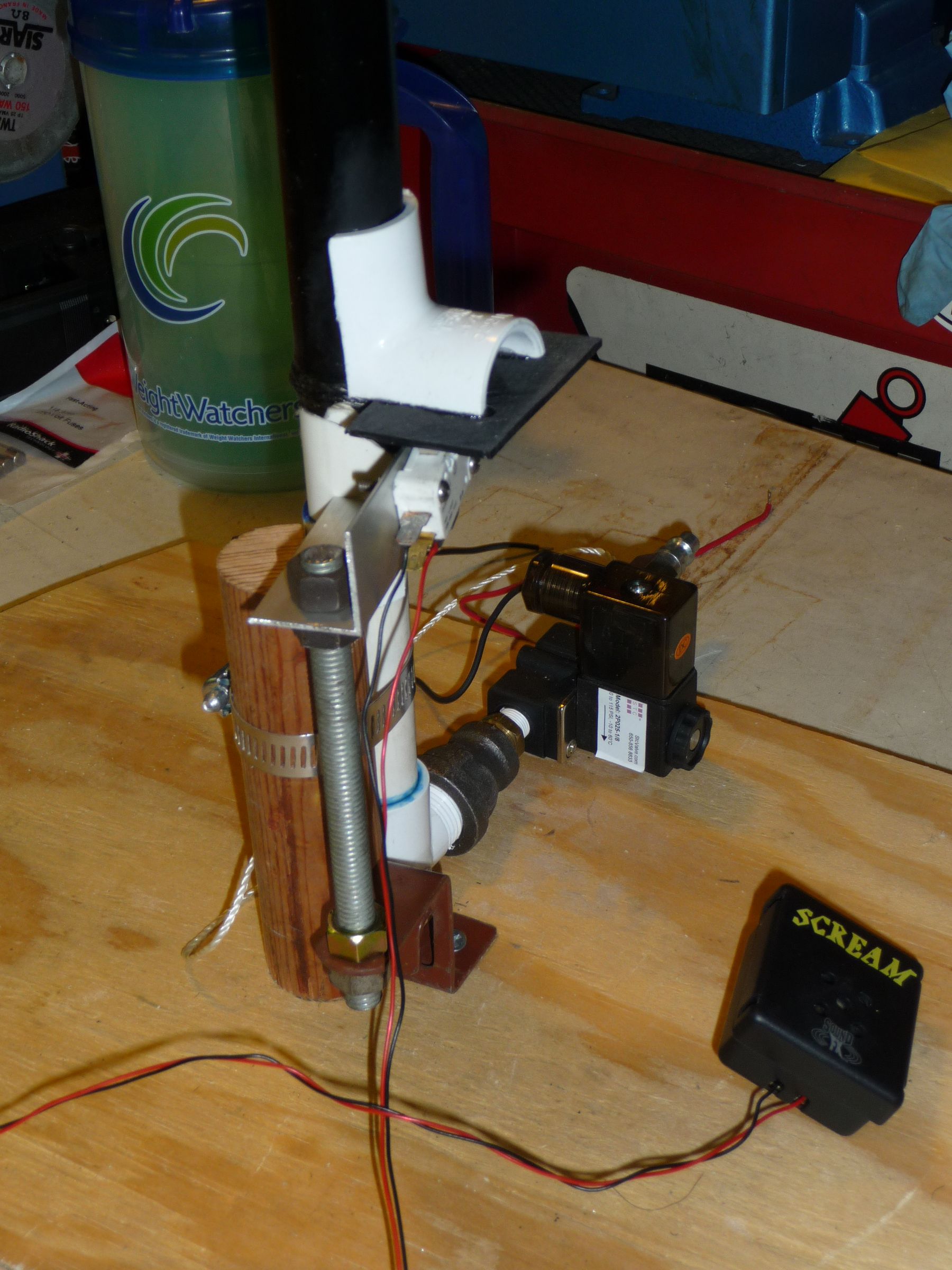 Low Cost Halloween Pop-up Character : 13 Steps (with Pictures ...