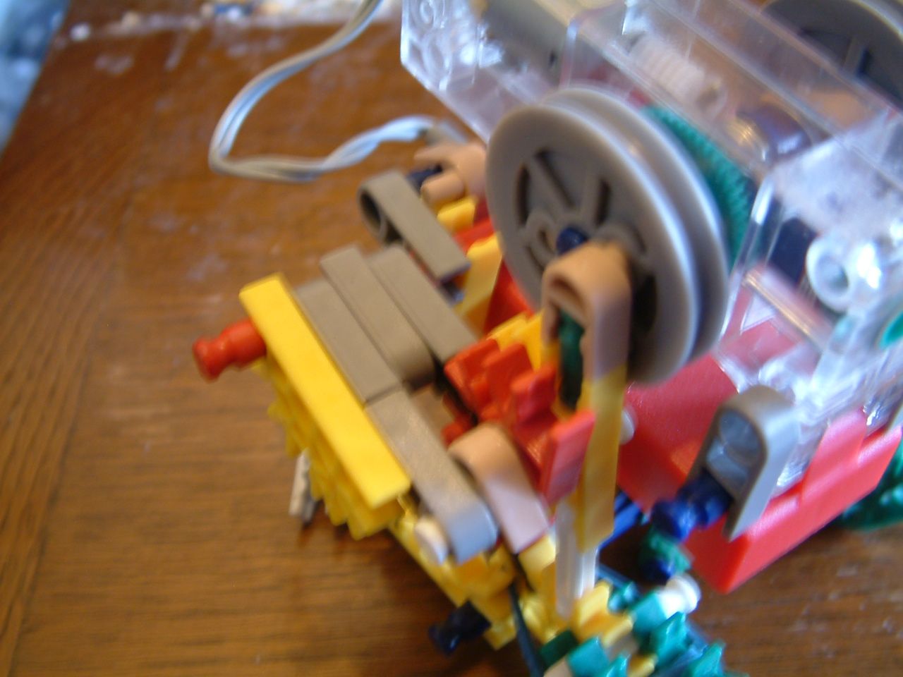 Waddle Bot - K'nex Biped : 3 Steps - Instructables