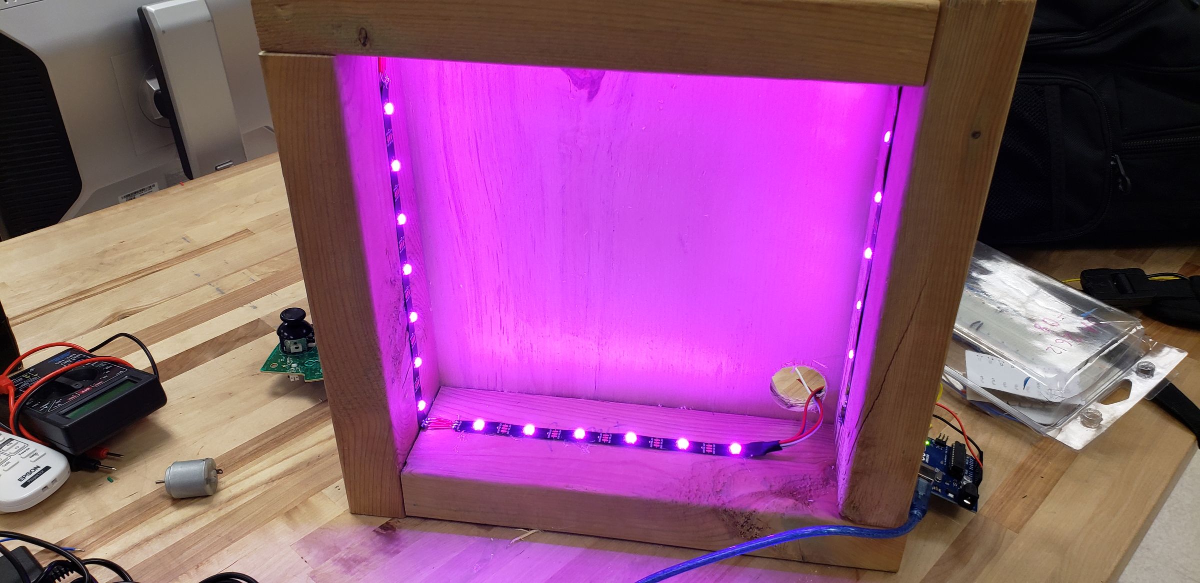 Infinity Mirror With LCD and IR Sensor : 5 Steps - Instructables