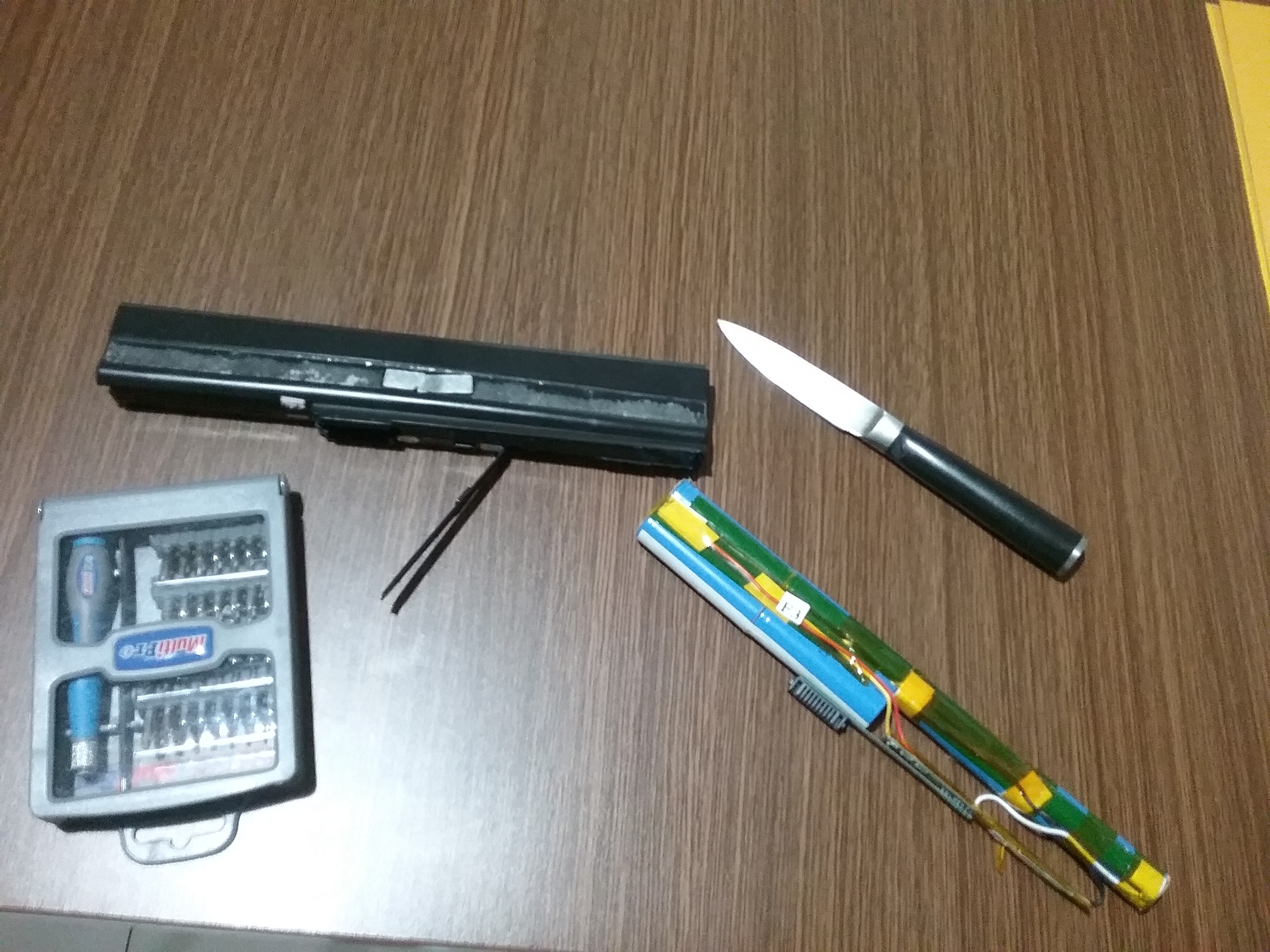 Repurposed Battery-Powered Laptop Monitor : 7 Steps (with Pictures ...