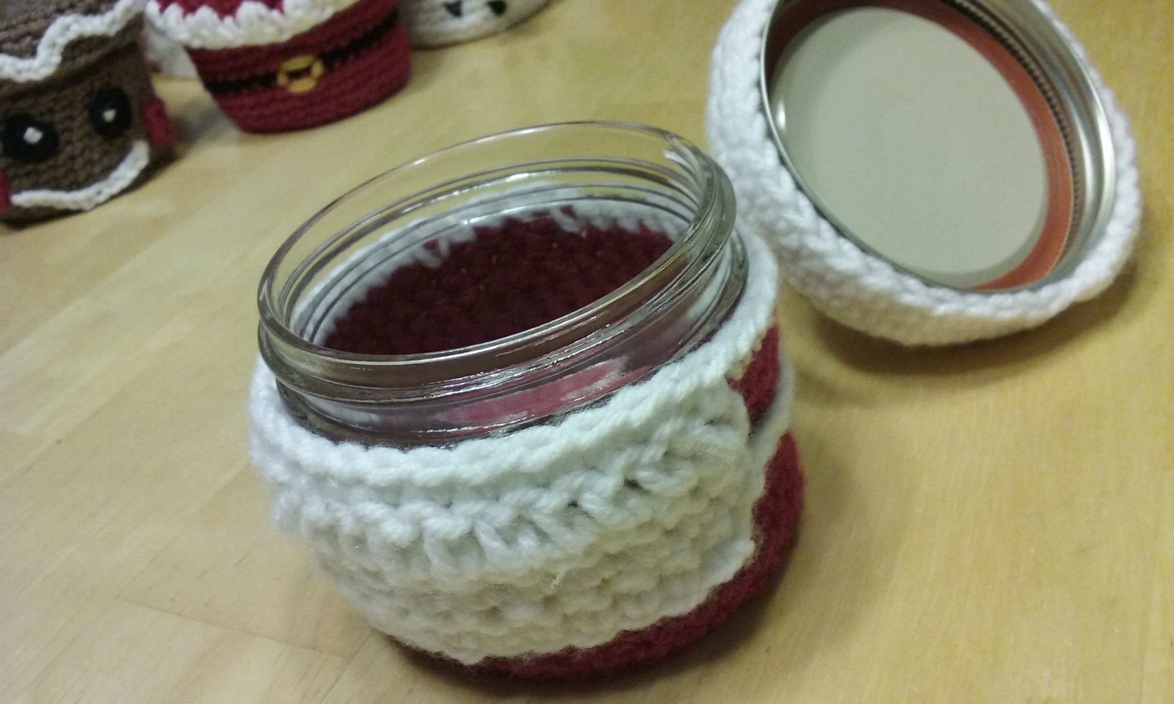 Crocheted Candy Jar Covers (Christmas Themed) : 8 Steps (with Pictures ...