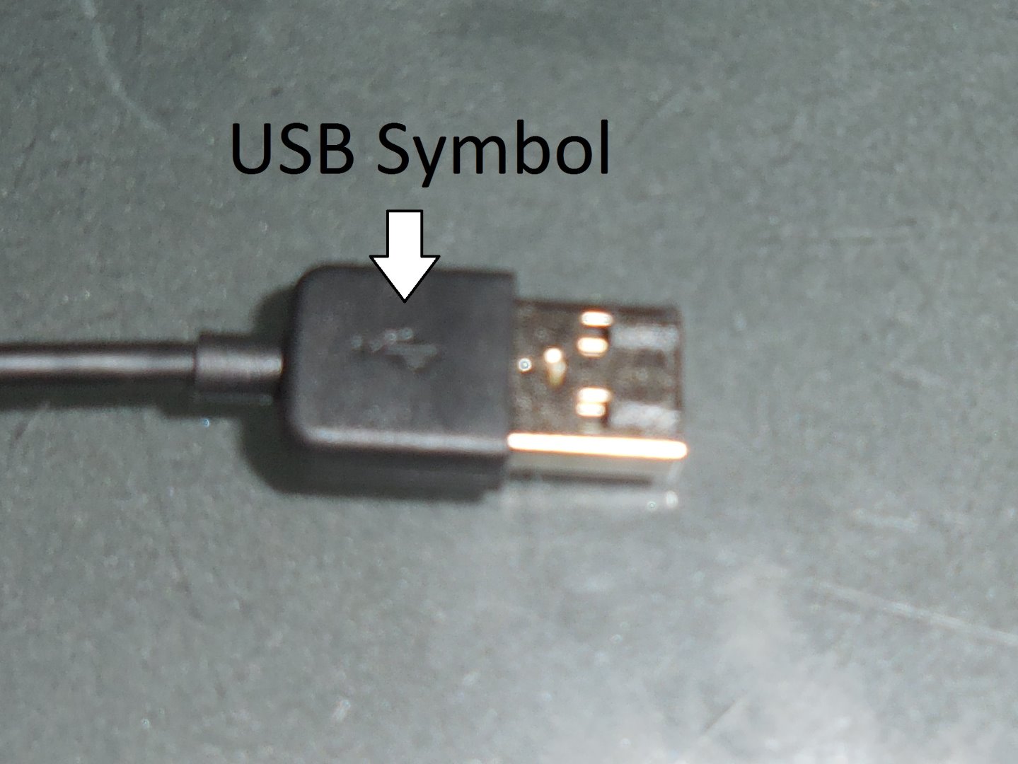 How to Insert a USB Drive : 3 Steps - Instructables