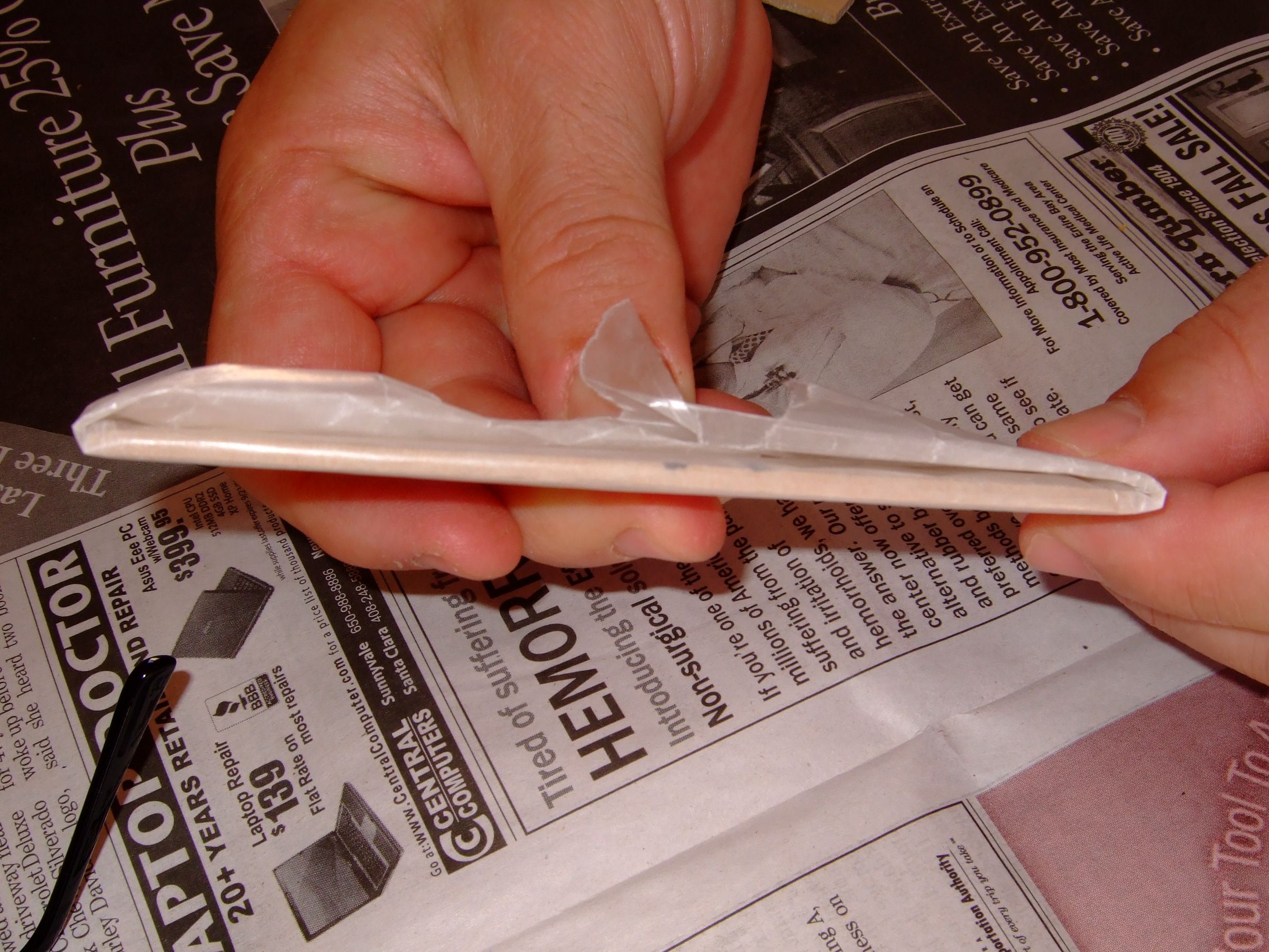 Repair Plastic Eyeglass Frame With Thread and Superglue : 12 Steps ...