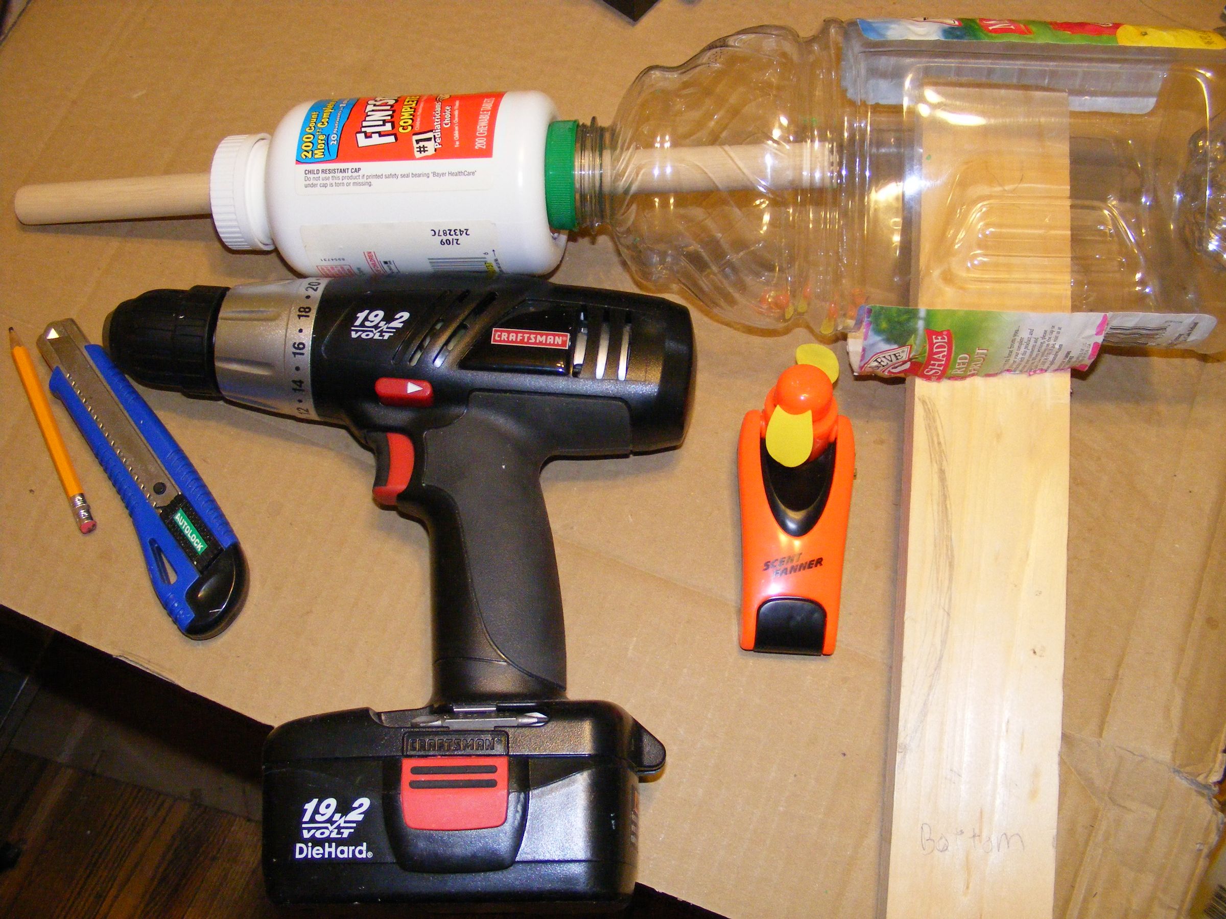 Giant Cordless Power Drill - Prop : 7 Steps (with Pictures) - Instructables