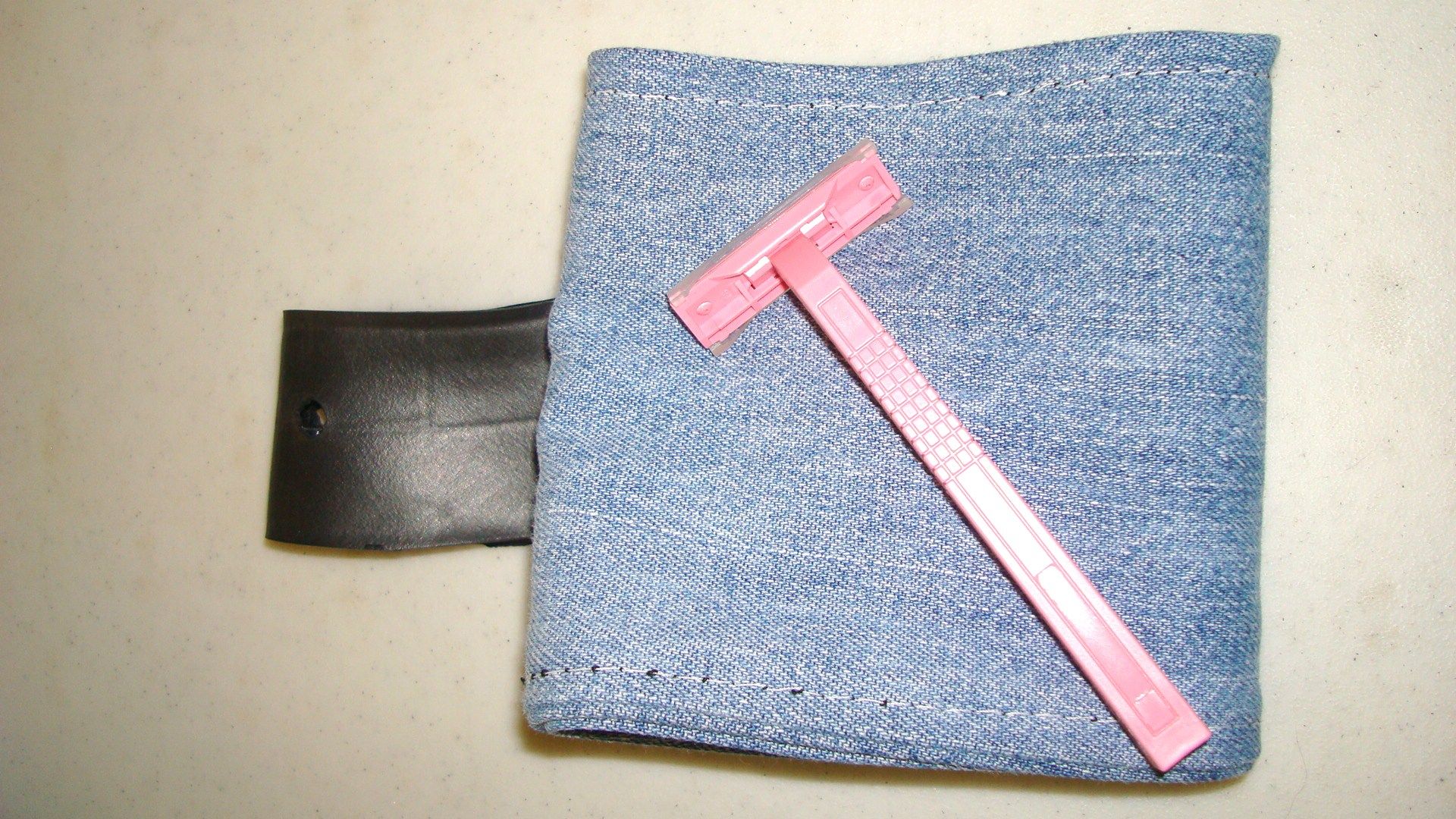 RAZOR SHARPENER : 11 Steps - Instructables