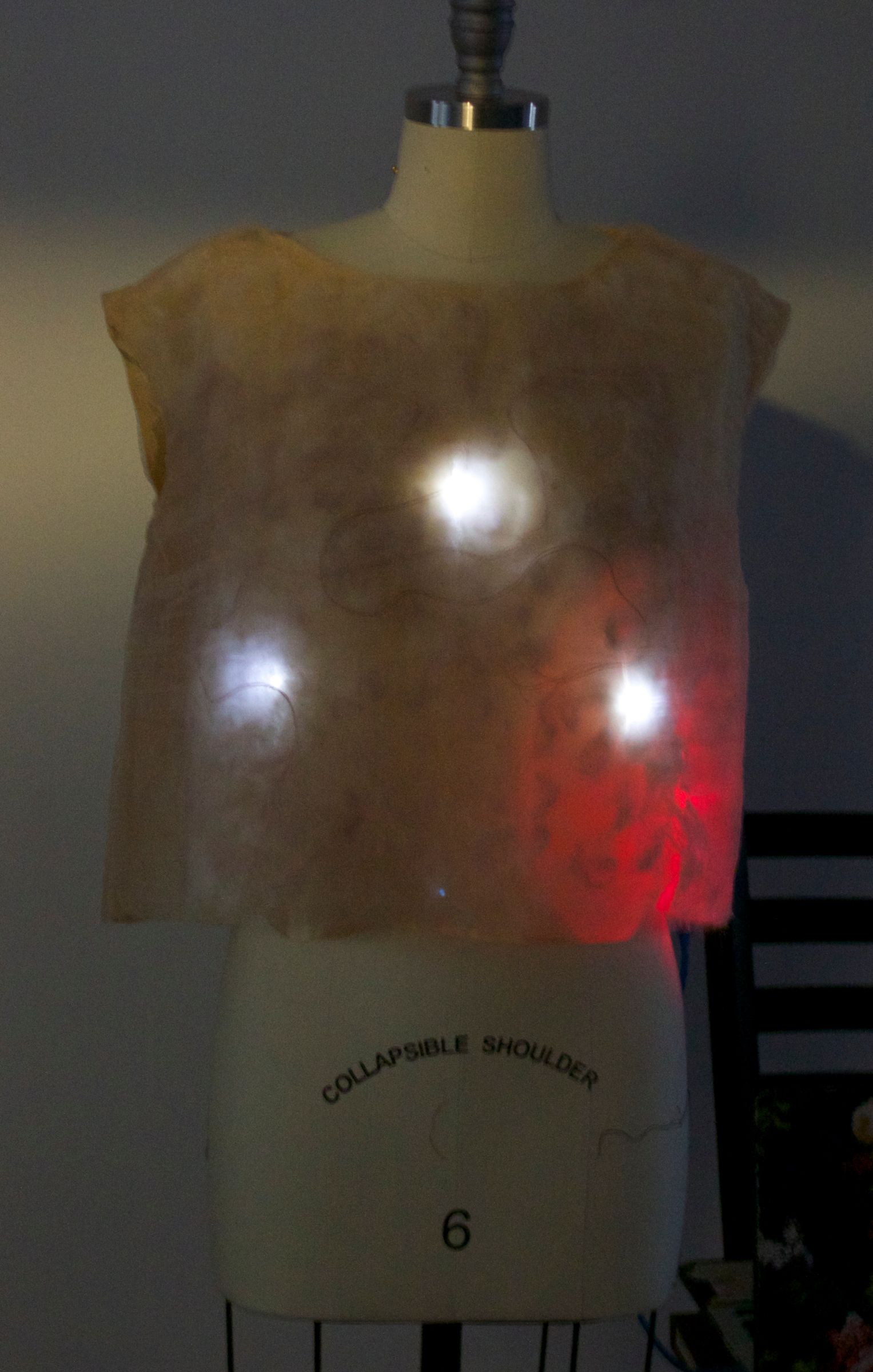 Photocell Sensor Garment : 4 Steps (with Pictures) - Instructables