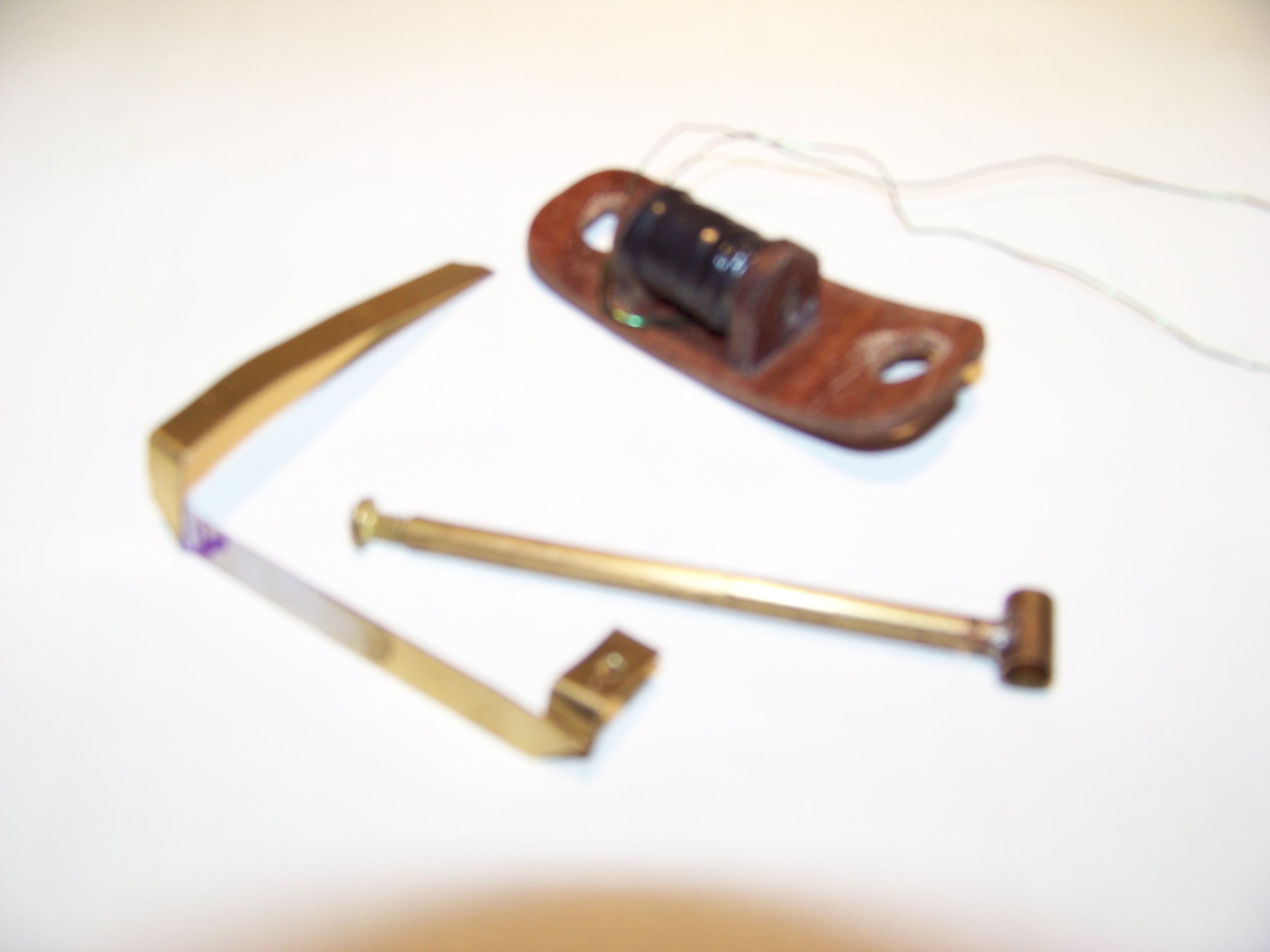Wooden Gear Banjo Clock : 10 Steps (with Pictures) - Instructables