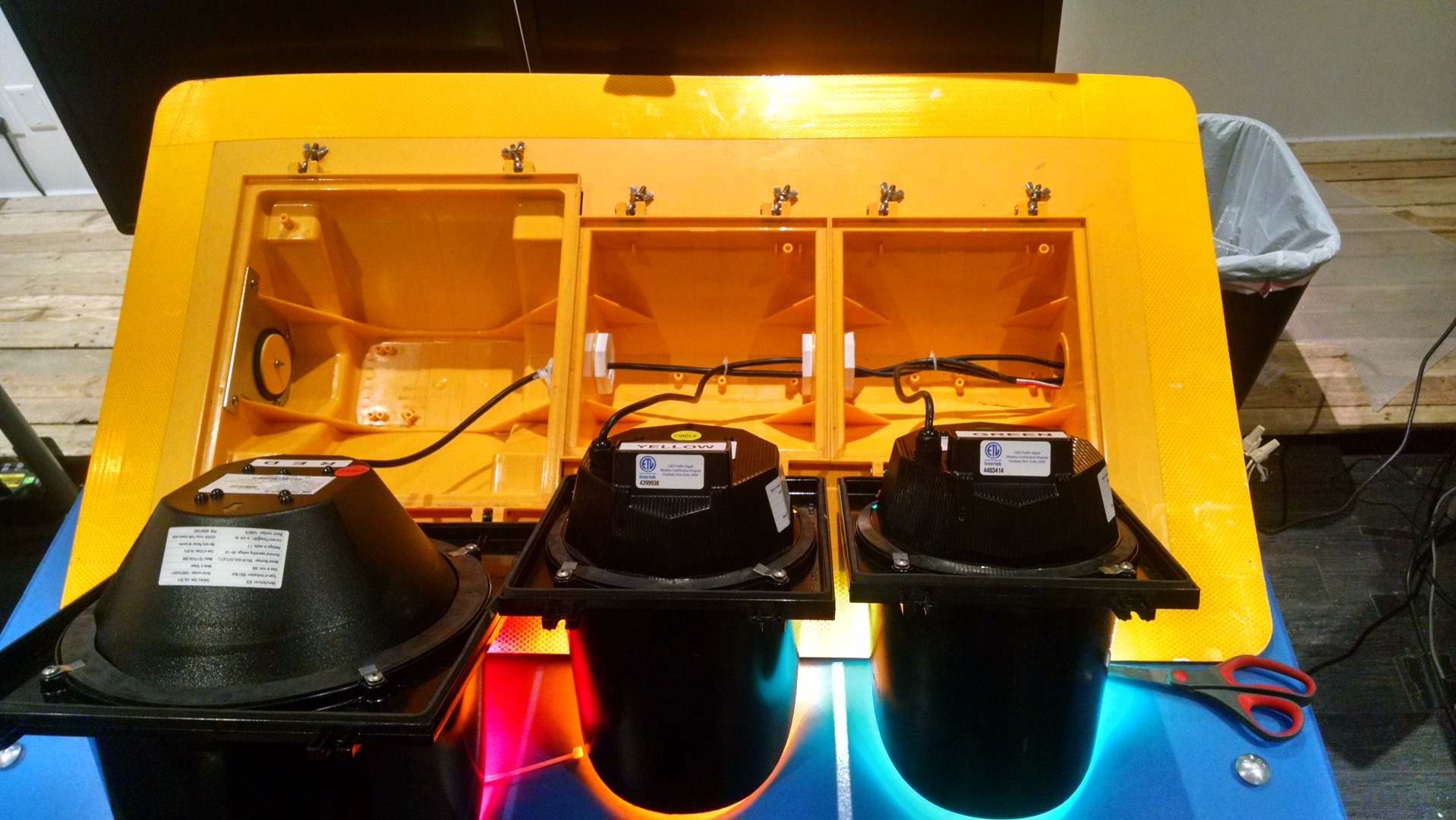 System Status Traffic Light : 6 Steps (with Pictures) - Instructables