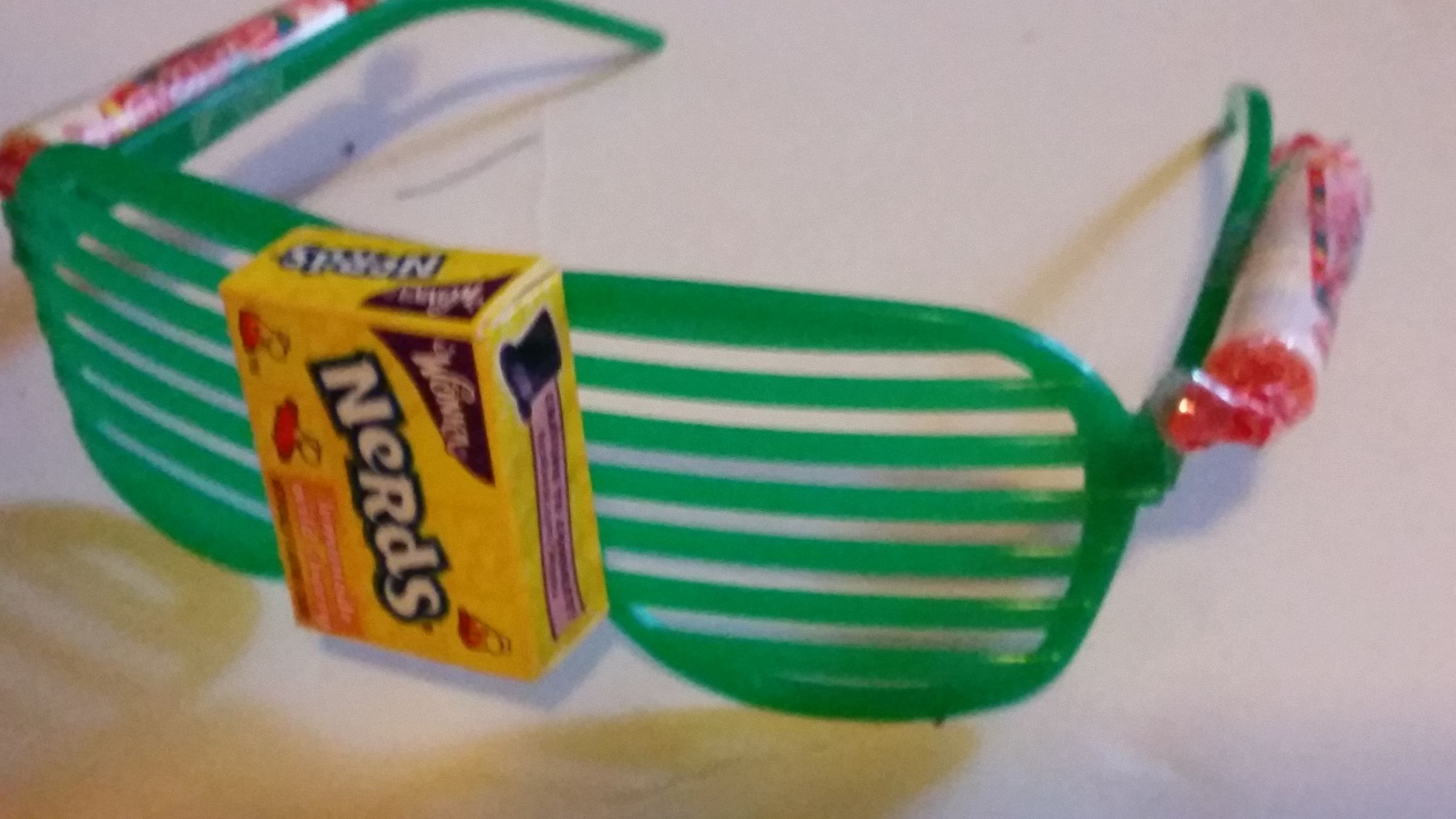 Halloween Costume: Candy Wrapper : 5 Steps - Instructables