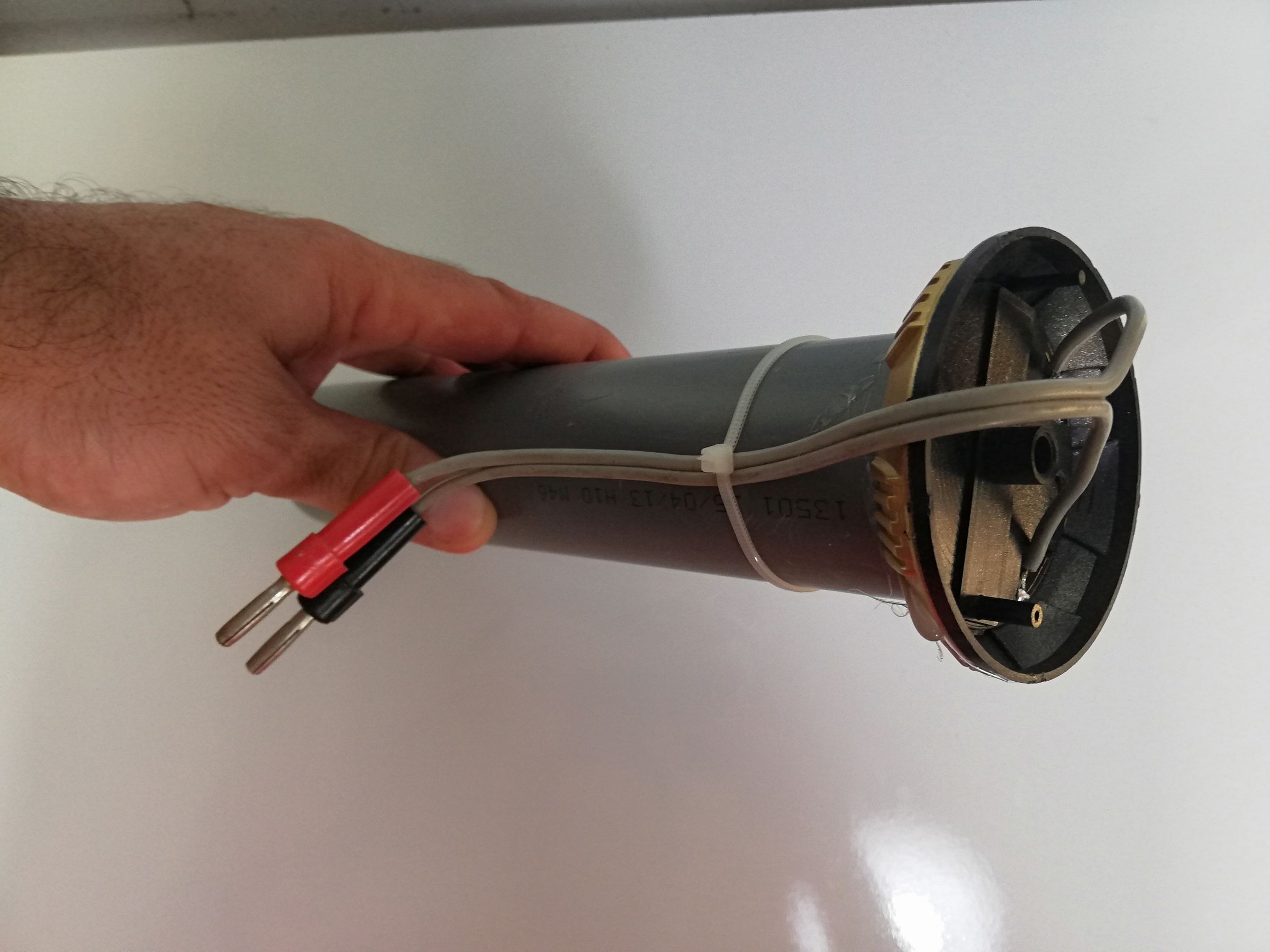 SOLAR PANEL AS a SHADOW TRACKER : 7 Steps (with Pictures) - Instructables