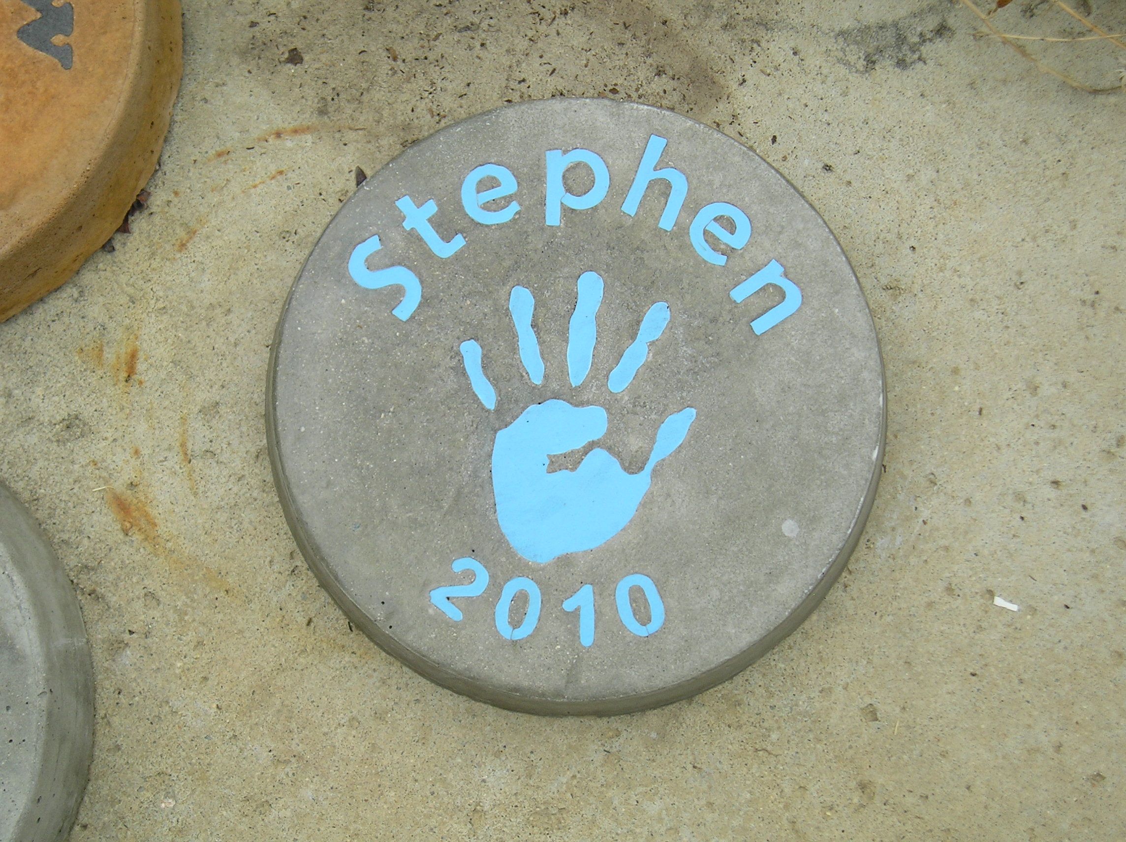 Making "Forever" Hand Print Stones : 9 Steps - Instructables
