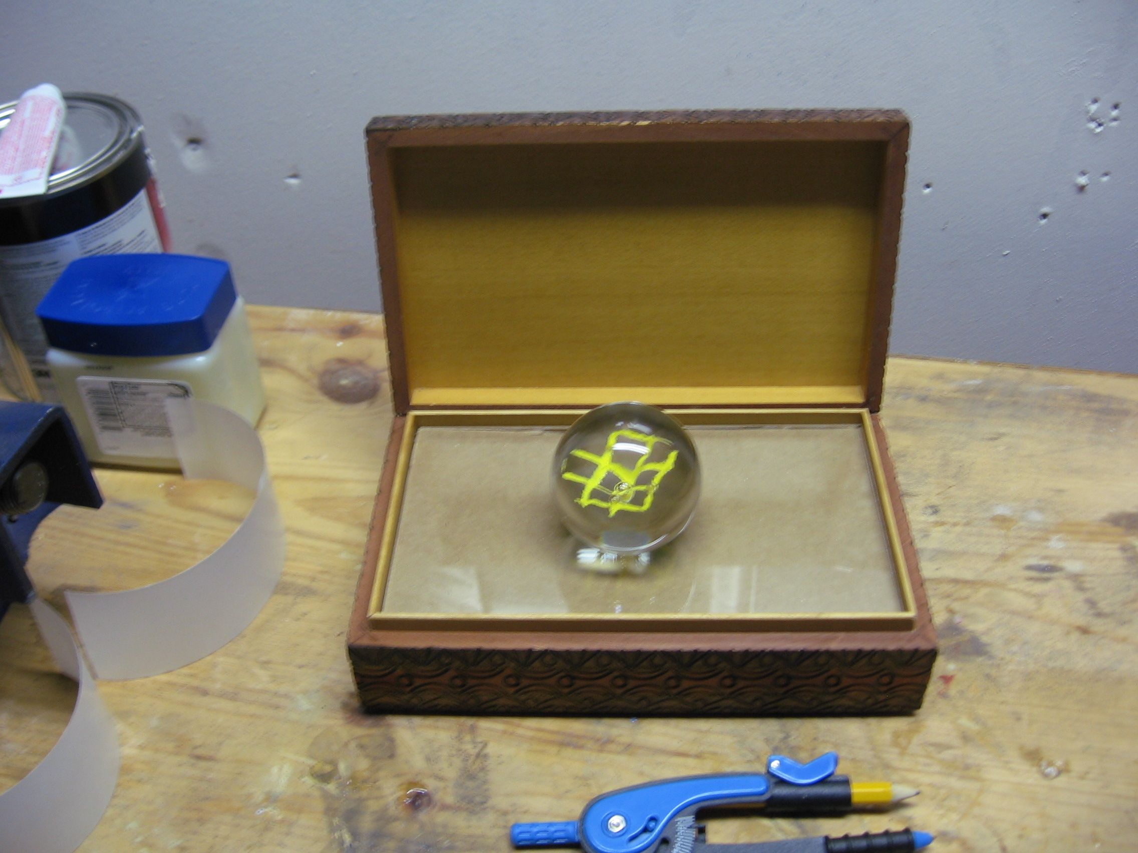 Display Light Box From a Wooden Box : 9 Steps (with Pictures ...