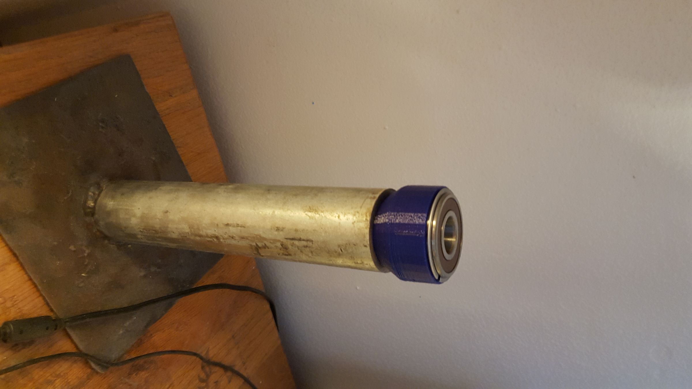 Free Standing Filament Spool Stand for Small 3D Printers : 4 Steps ...