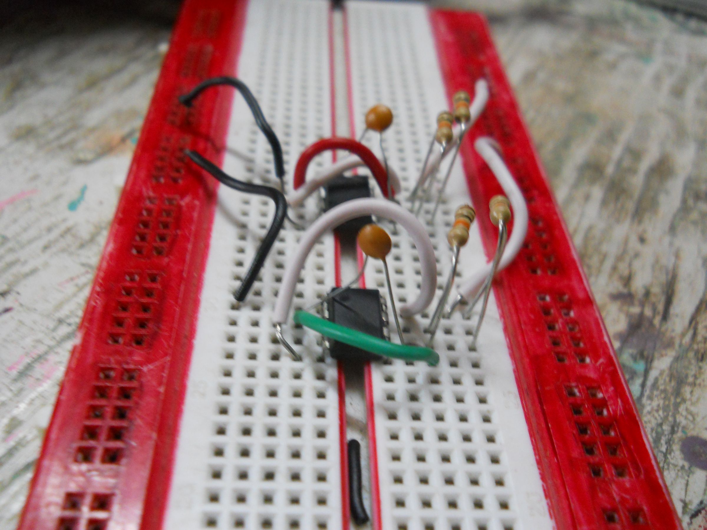 555 Timer Based Light Seeking Robot : 9 Steps - Instructables