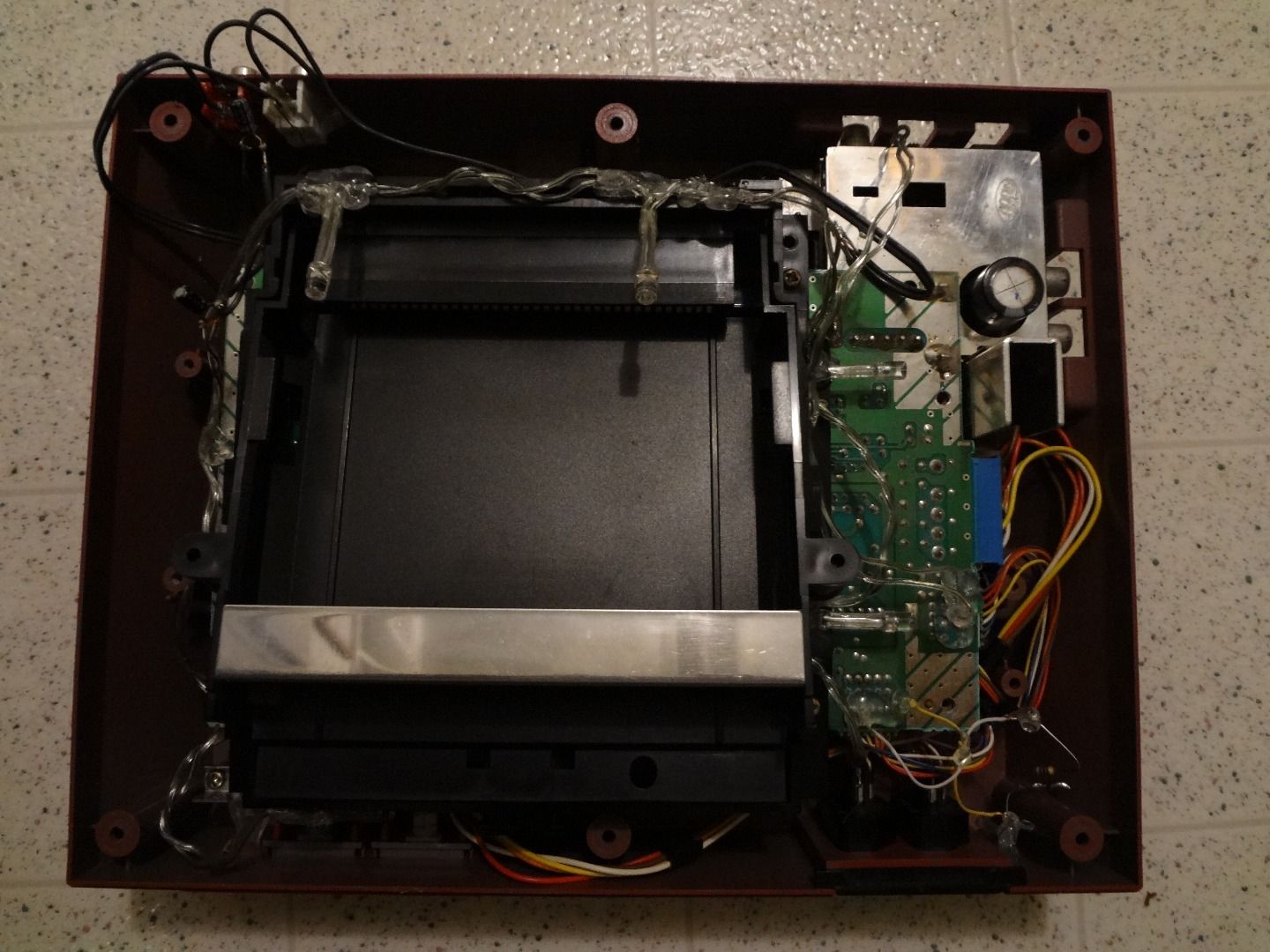 NES Stereo Sound Mod. : 5 Steps - Instructables