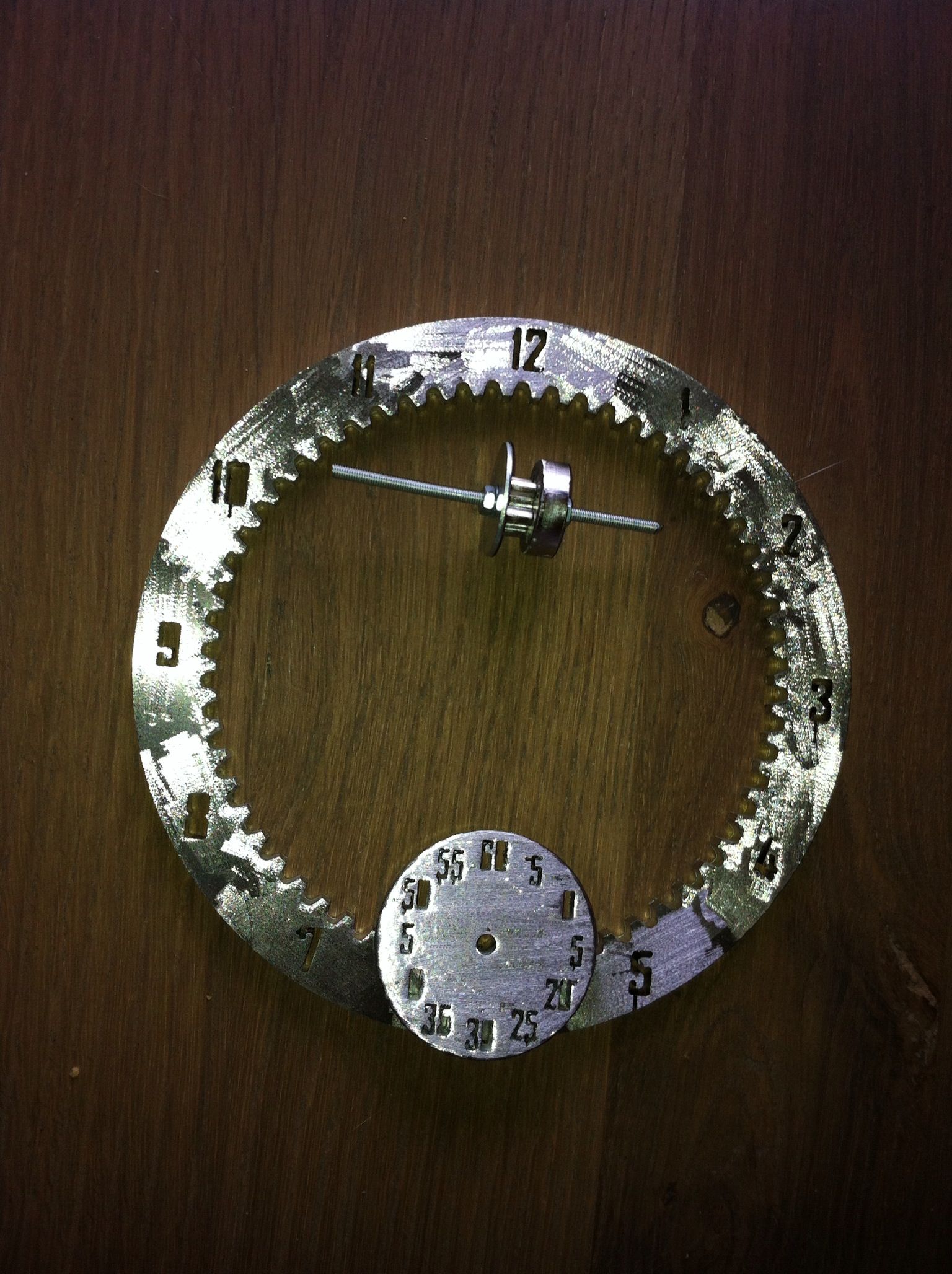3D Printed Hanging Internal Gear Clock - Instructables