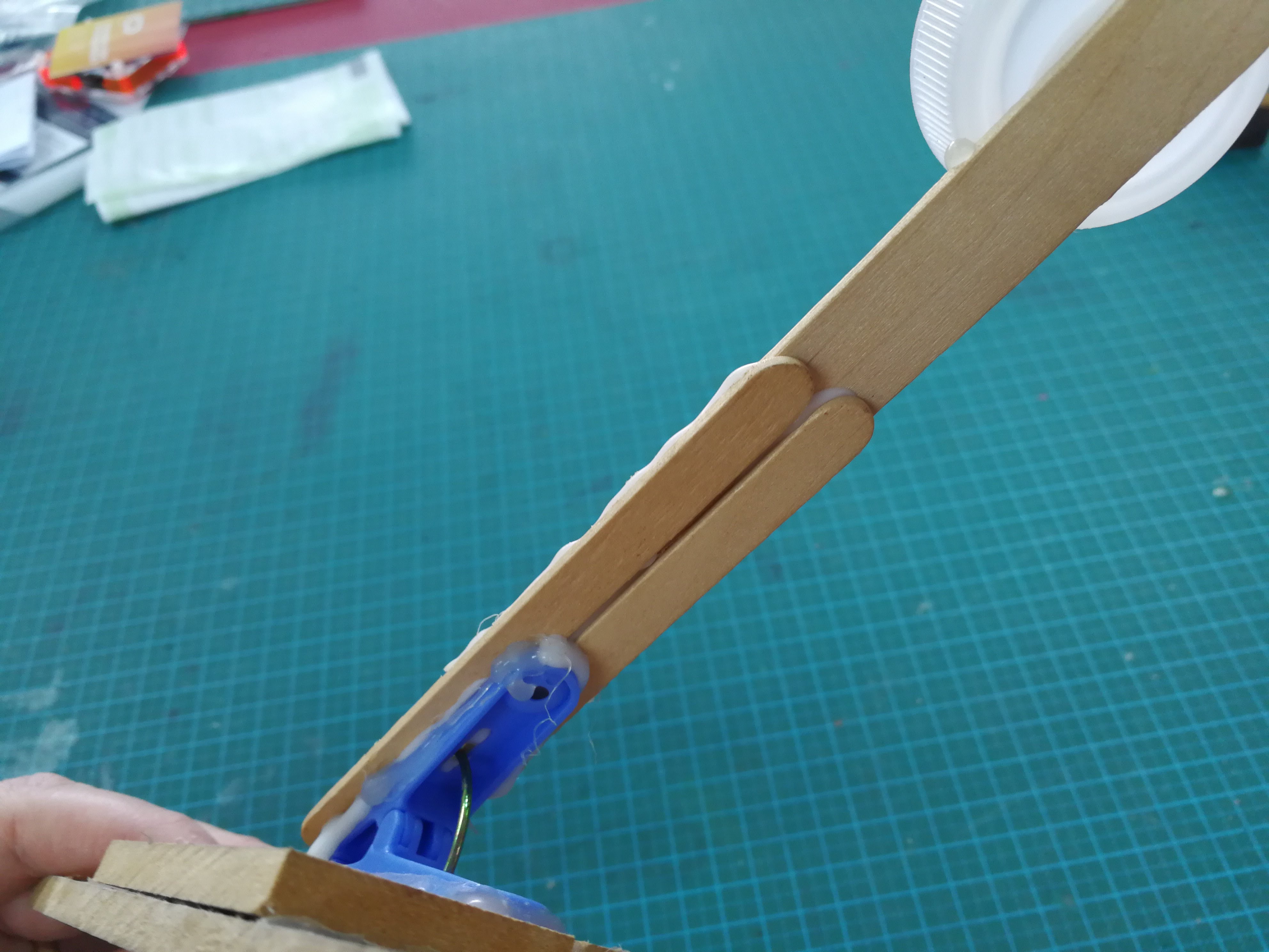 A Very Simple Catapult to Make With Kids : 6 Steps (with Pictures ...