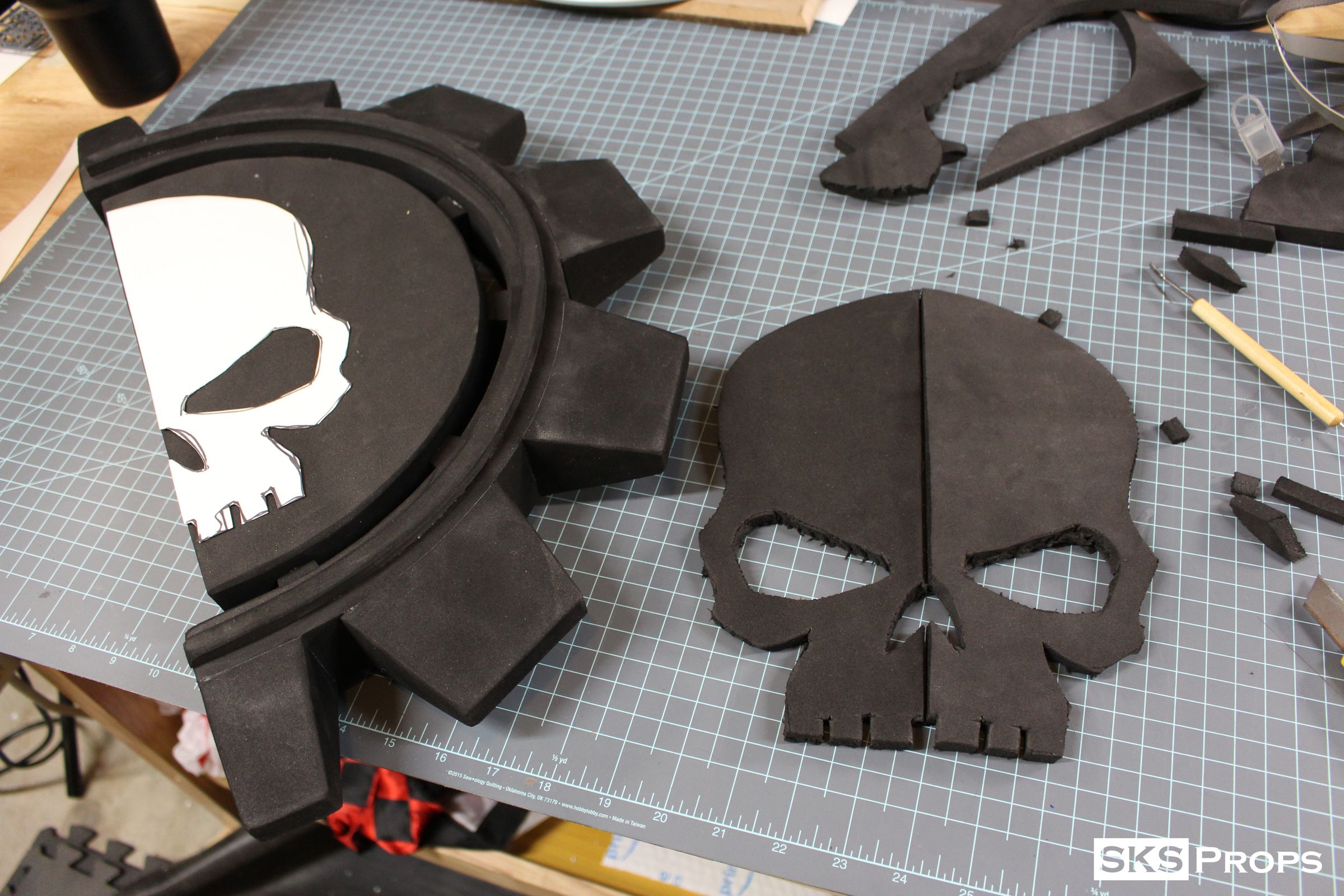 Warhammer 40K Tech Priest Cosplay - SKS Props : 35 Steps (with Pictures ...