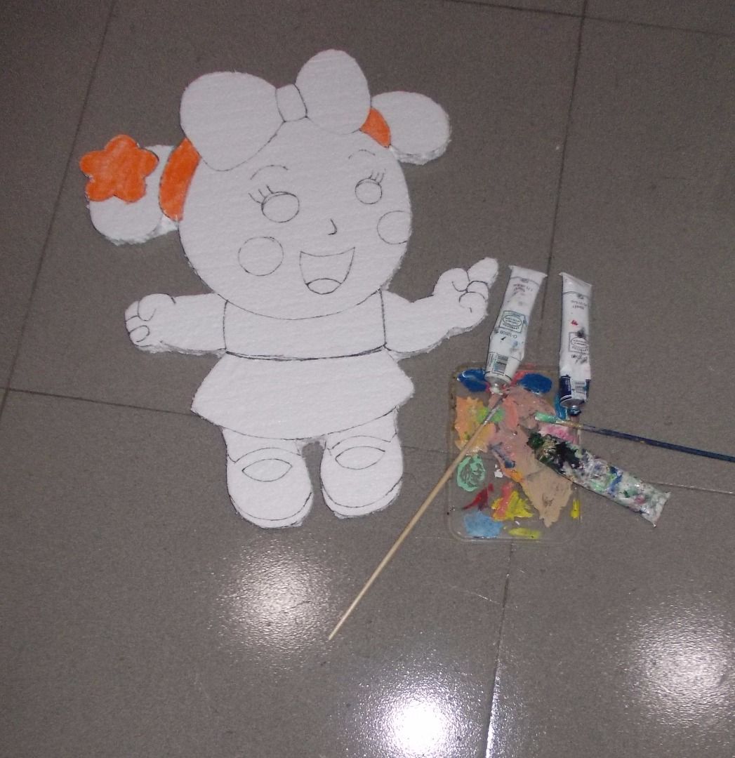 Miss La Sen Styrofoam Standee : 9 Steps - Instructables