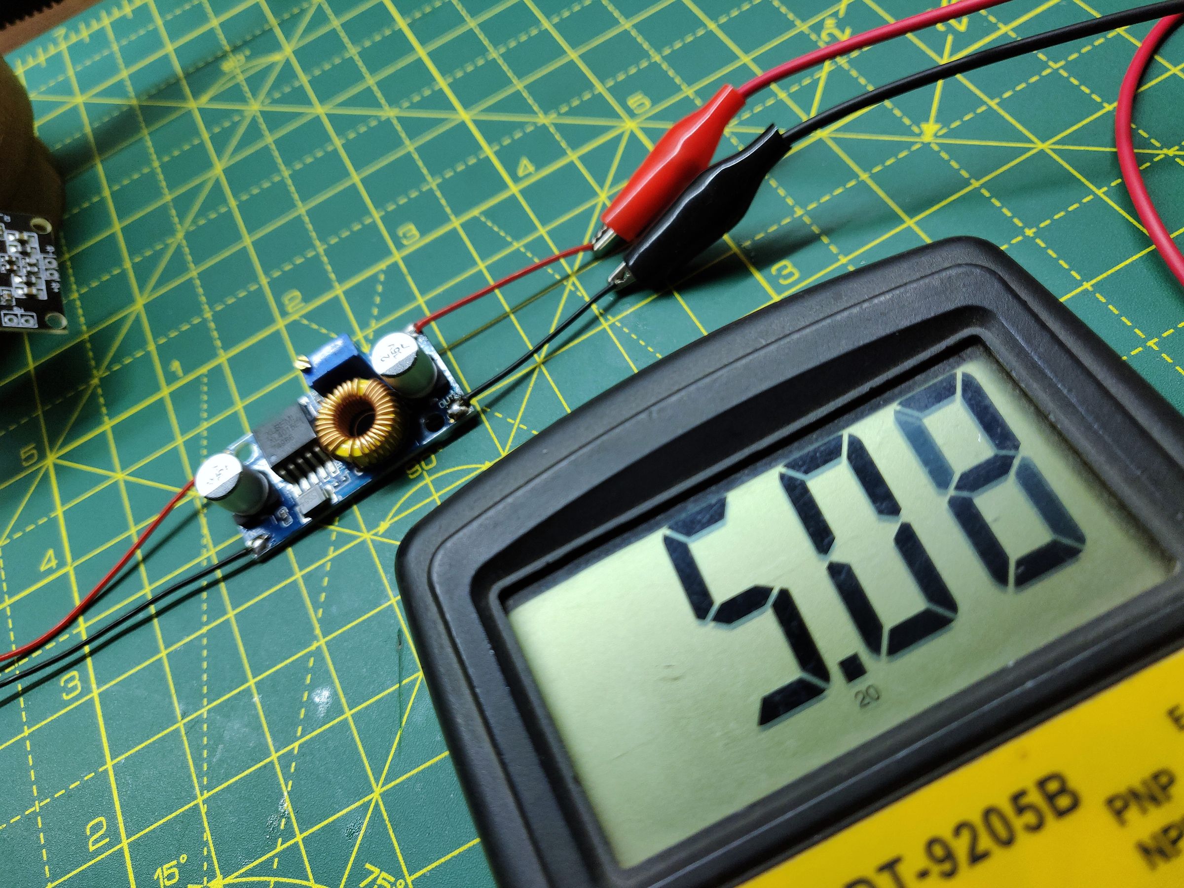 Desk Bluetooth Speaker With Audio Visualisation, Touch Buttons and NFC ...