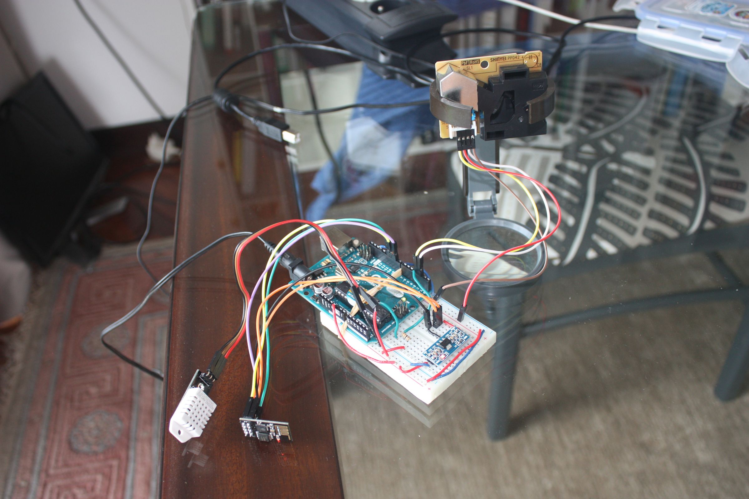 Arduino Dust, Humidity and Temperature Monitor Broadcasted to the ...