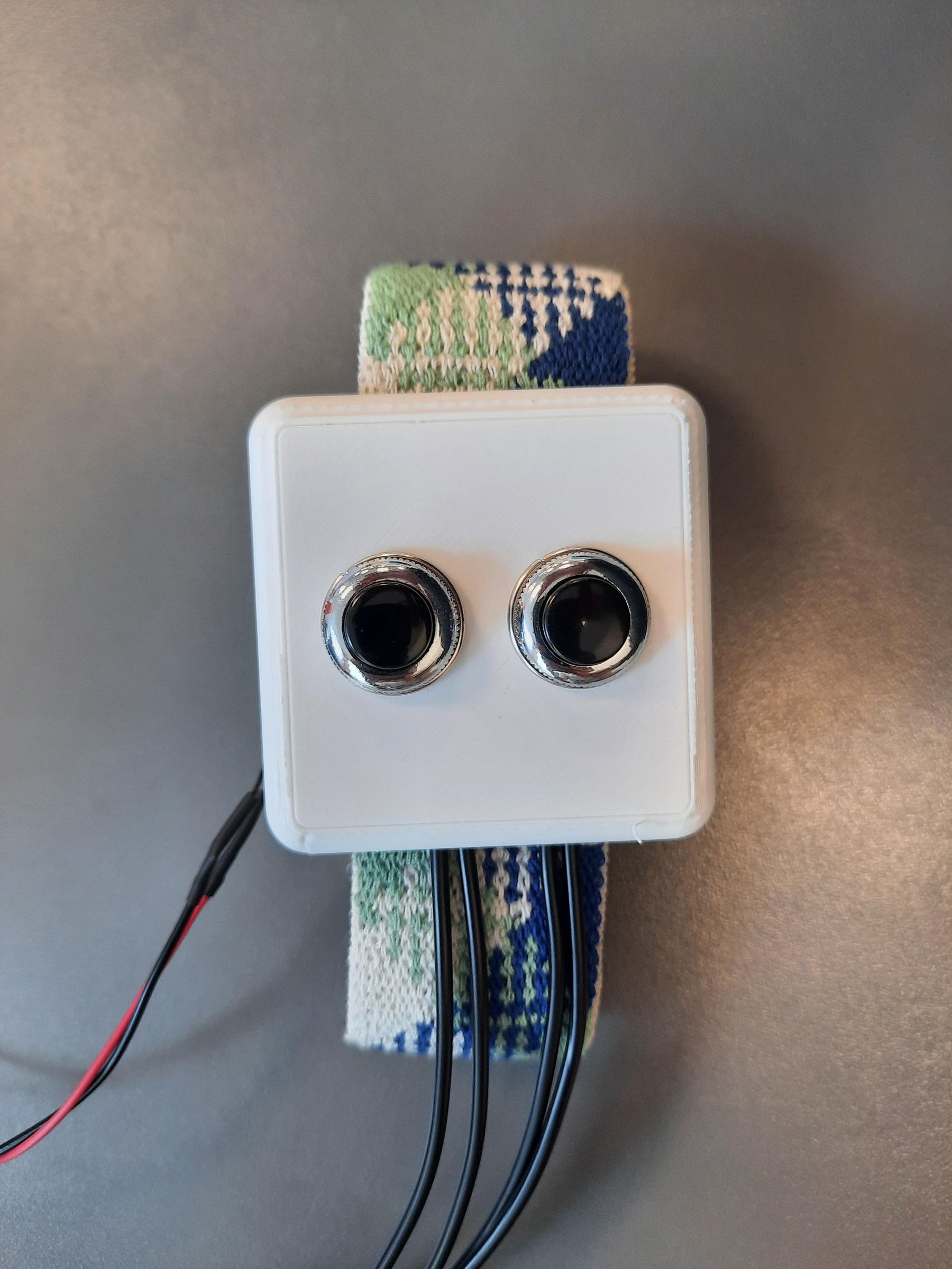 Morse Code Wrist-Device for Texting for Visually Impaired People ...