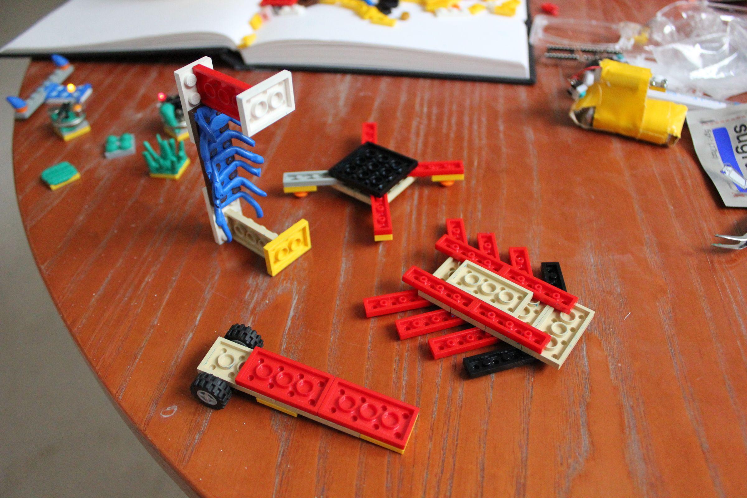 How to Build Your Modular Vibrating Robot : 6 Steps (with Pictures ...