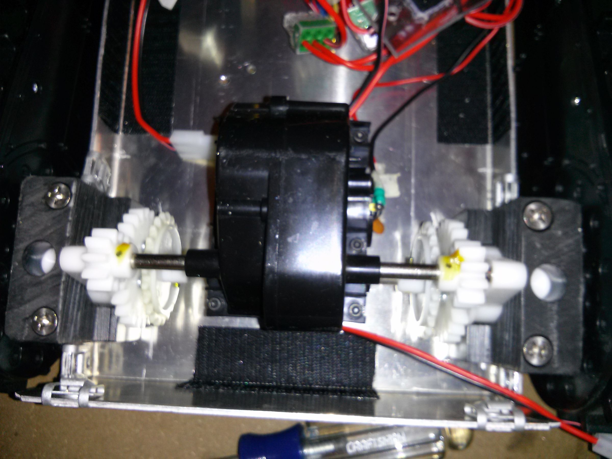 Quad Track Arduino Robot : 11 Steps (with Pictures) - Instructables