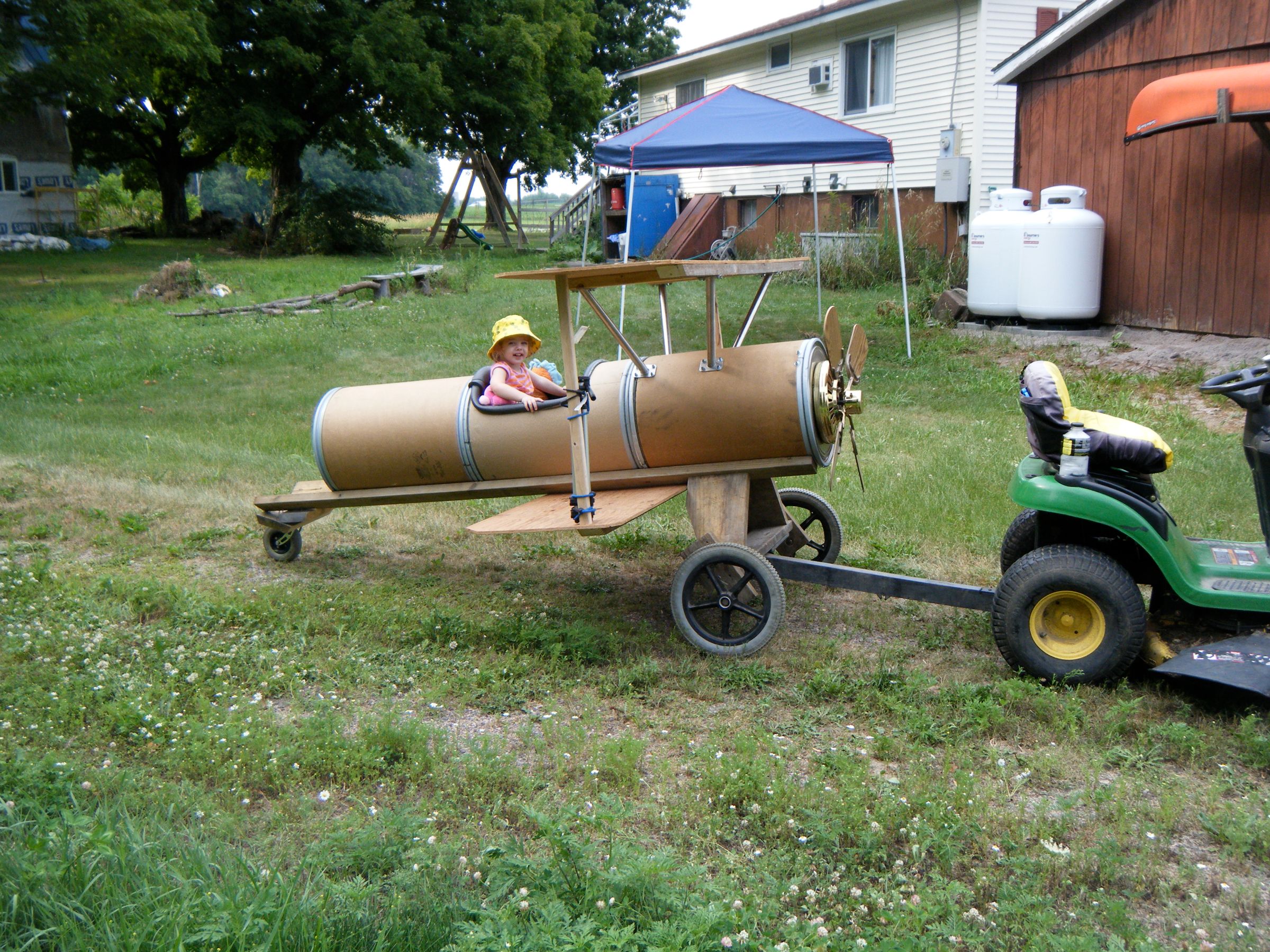 Cardboard Barrel Biplane. the Flyin' Lion : 23 Steps (with Pictures ...