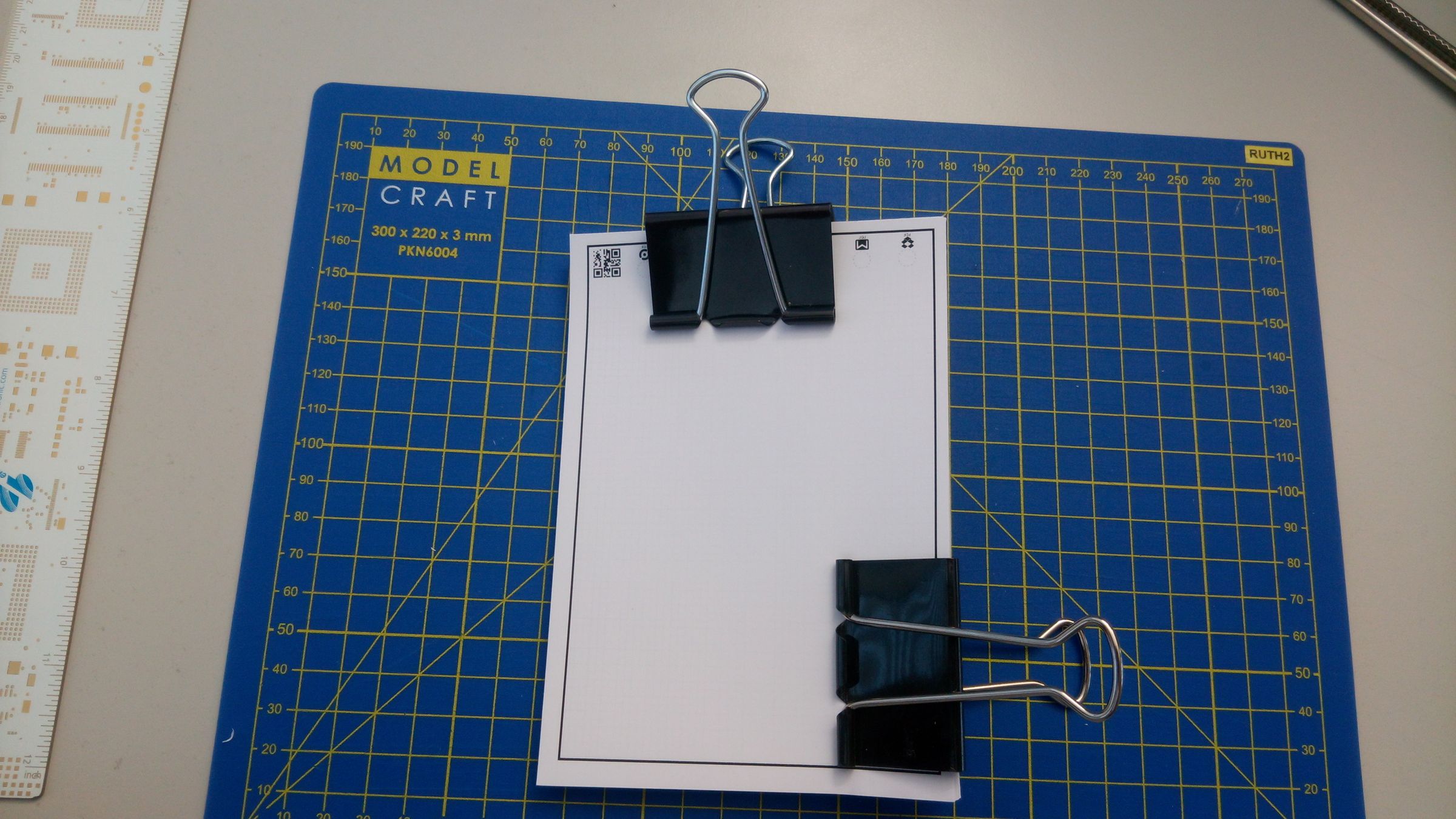 Tear-Off Notepads, Custom & Detailed : 8 Steps - Instructables