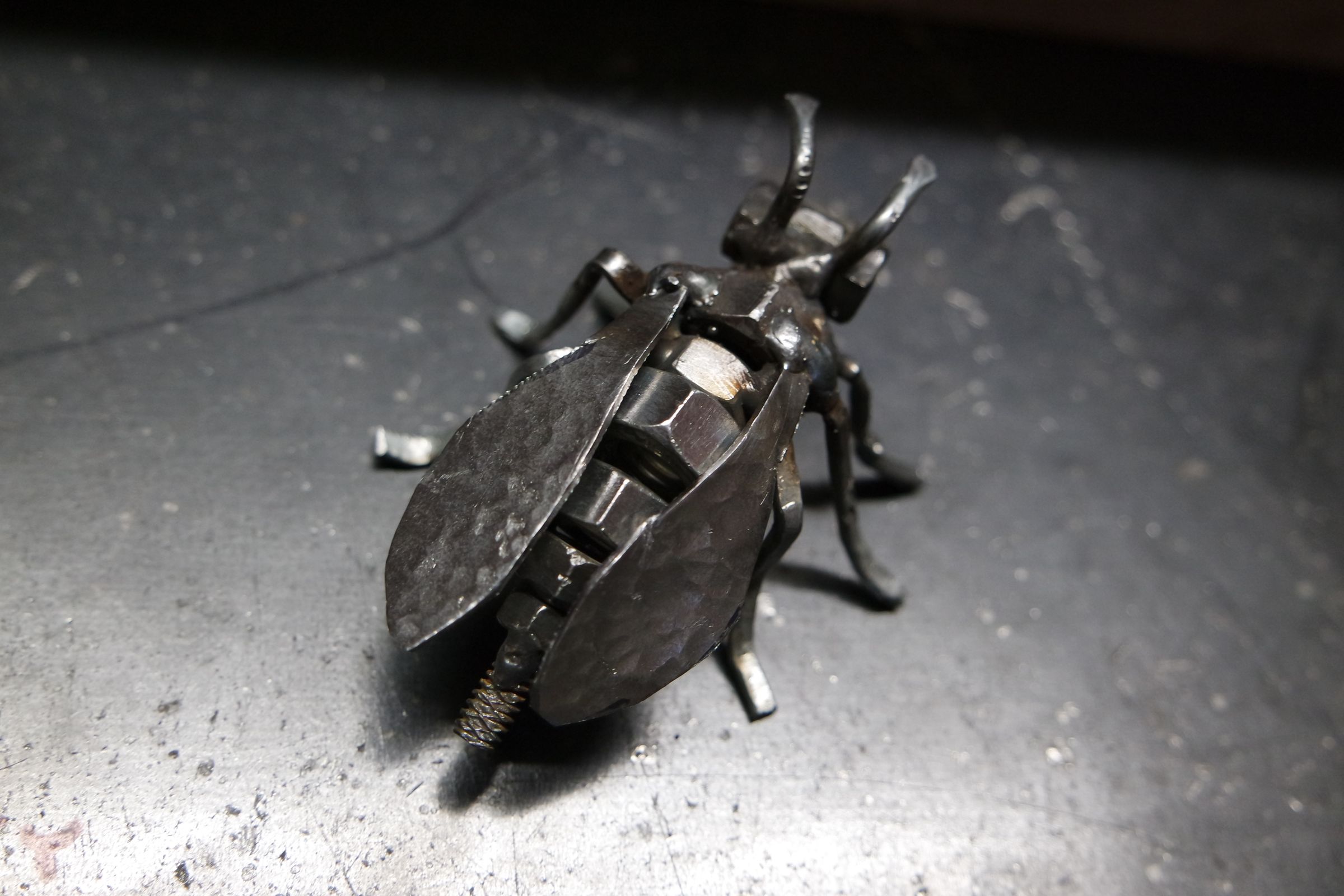 Recycled Metal Honey Bee : 9 Steps (with Pictures) - Instructables