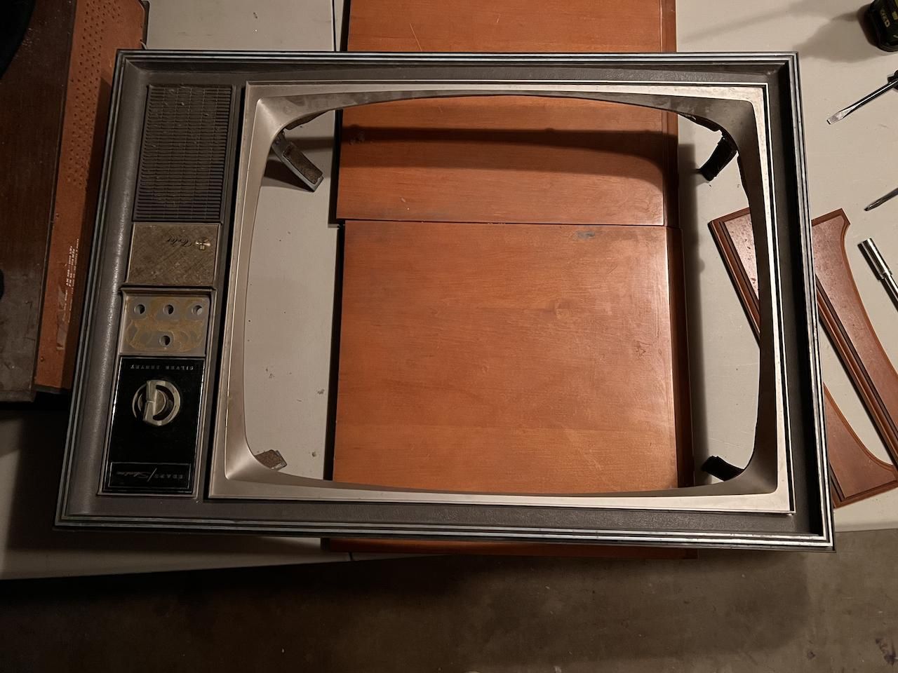 Vintage TV Console Revamp : 8 Steps (with Pictures) - Instructables