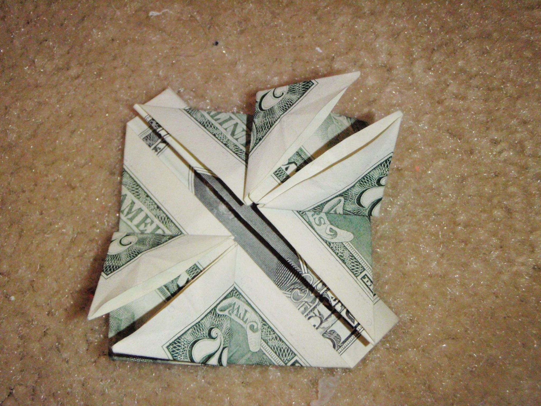 Dollar Bill Origami Heart : 8 Steps (with Pictures) - Instructables